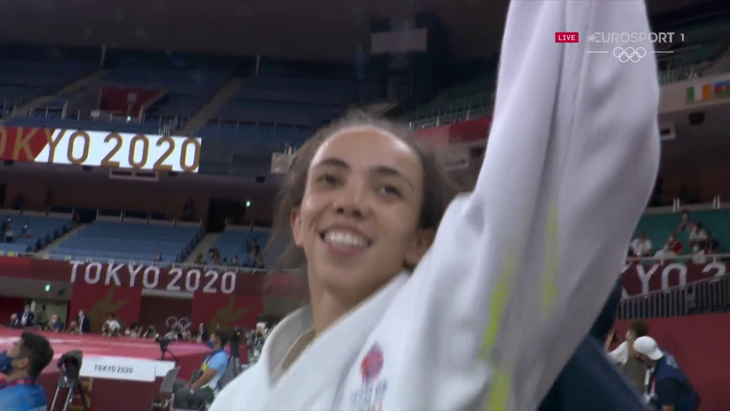 Tokyo 2020 Olympics - 'Amazing!' - Chelsie Giles wins Britain's first ...