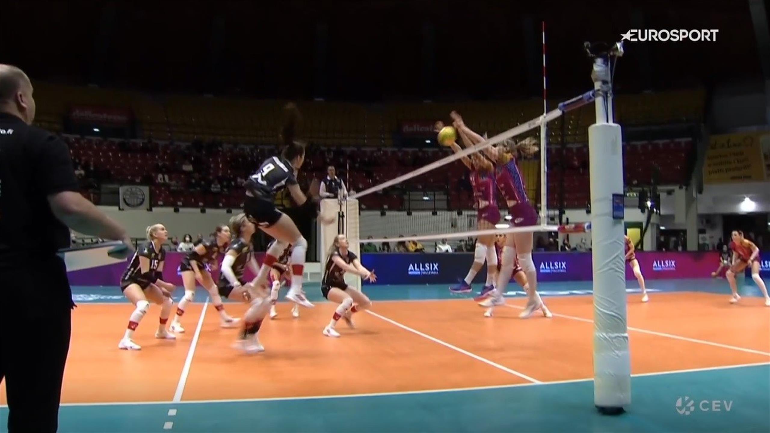Pallavolo, CEV Champions League - Alessia Orro domina anche a muro ...