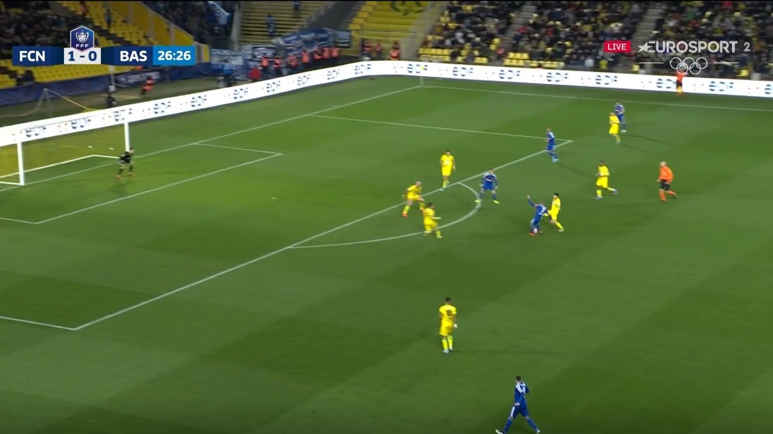 COUPE DE FRANCE - La frappe du capitaine de Bastia, Christophe Vincent ...