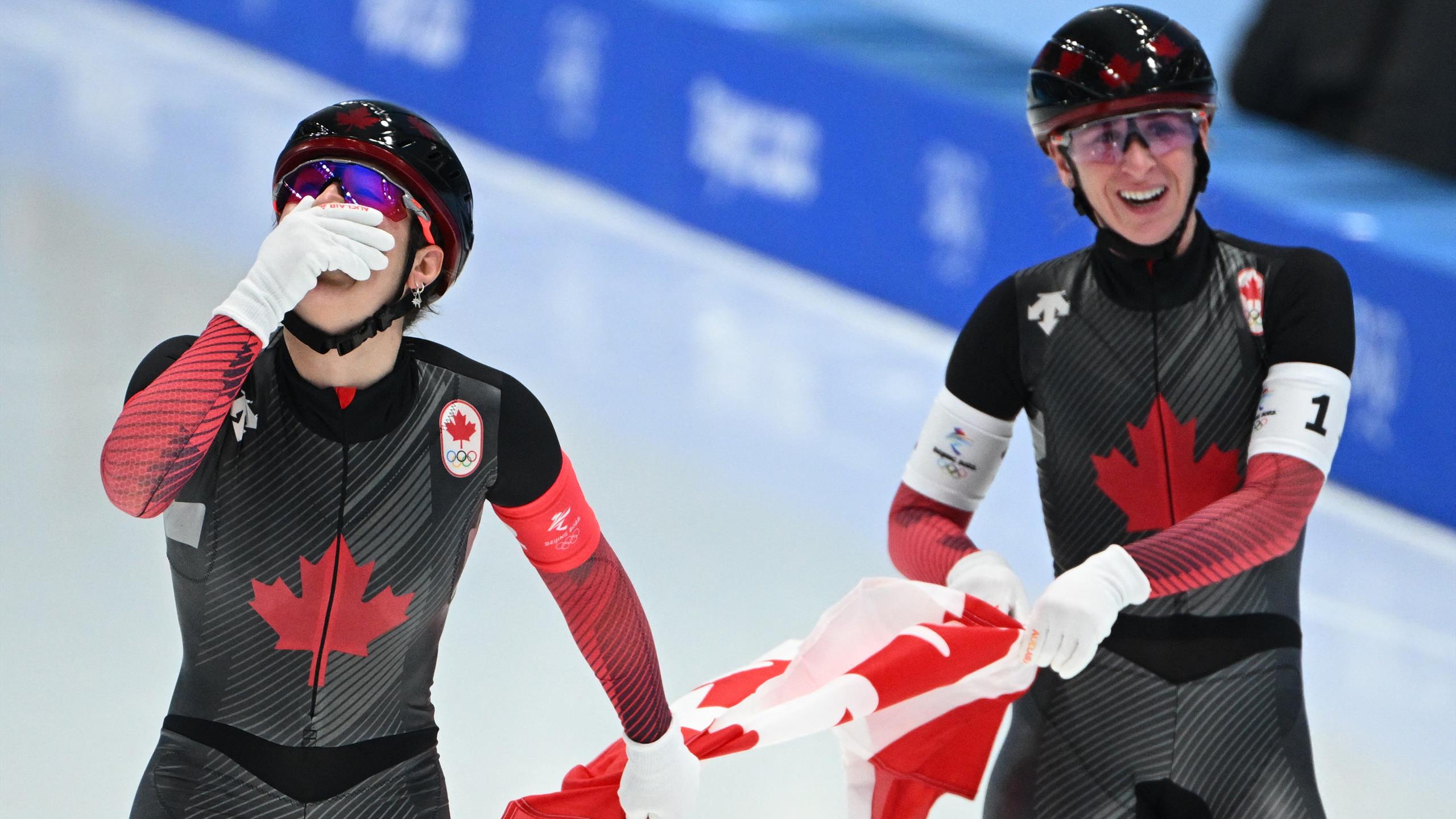 'Oh no!' - Japan crash out in 'disaster' as Canada claim dramatic gold ...
