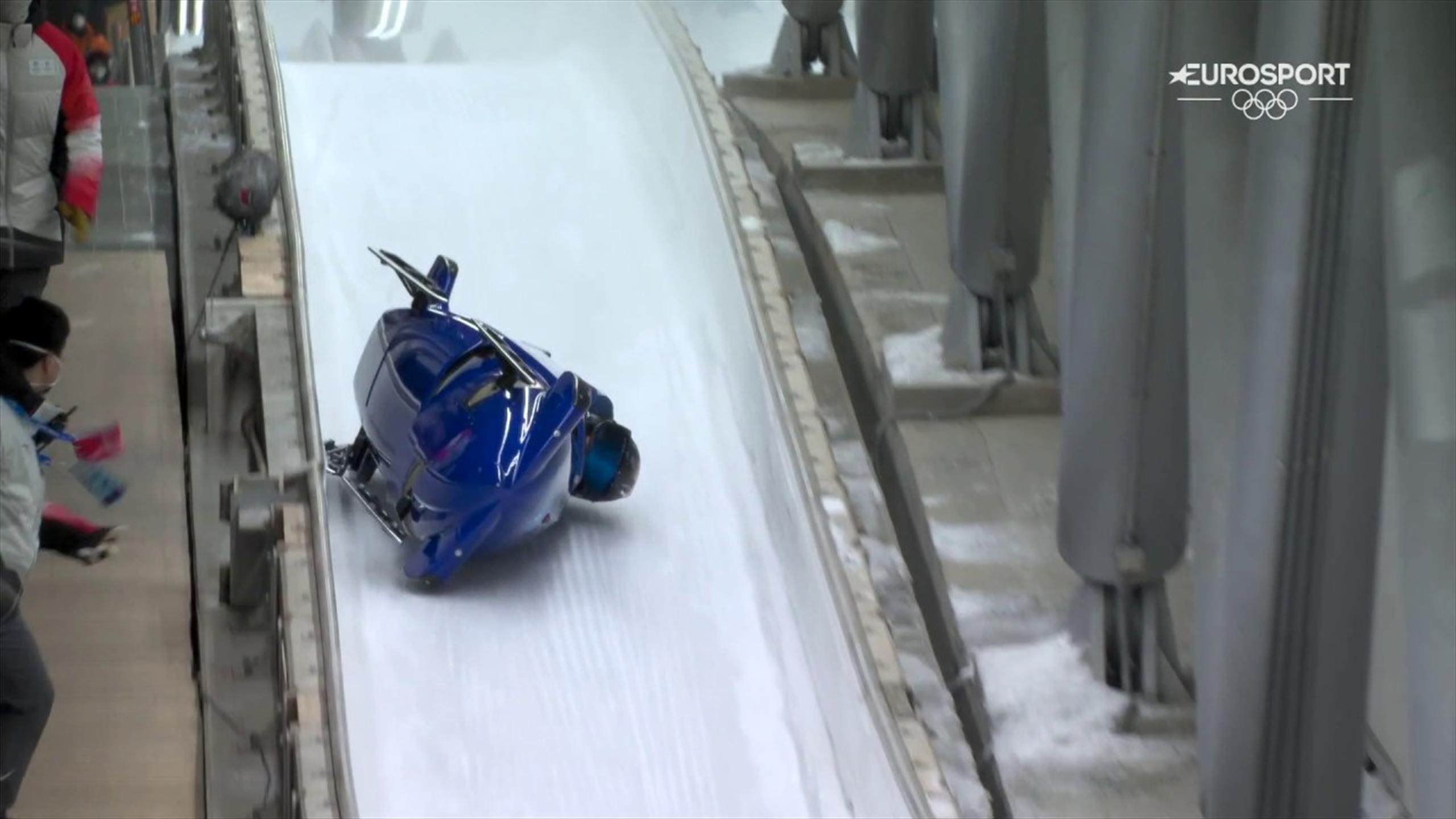 Hall e Gleeson si ribaltano nella 3a manche: che frittata! - Bob video ...