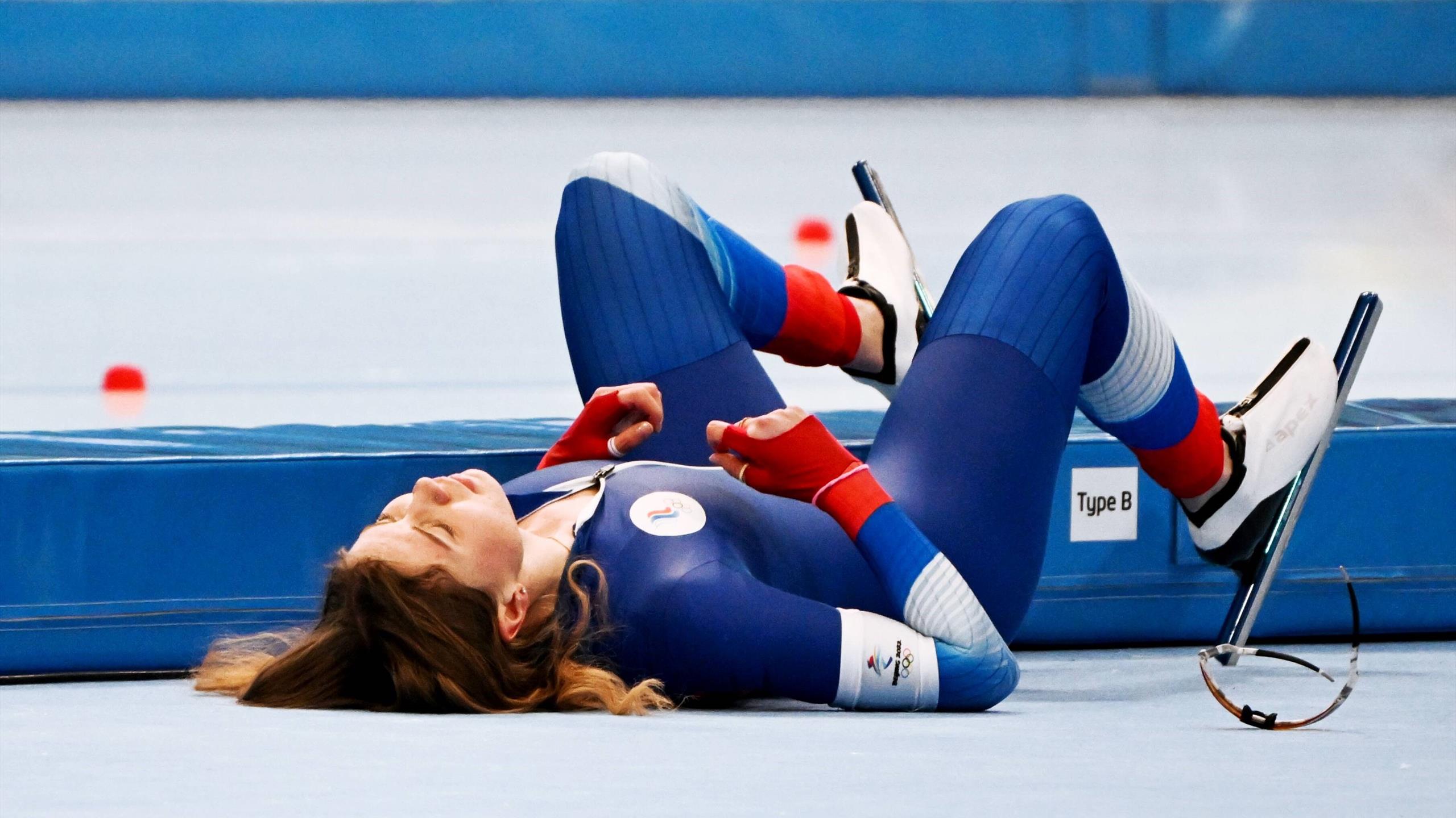 Olympia 2022: Olga Fatkulina bricht nach 1000-Meter-Rennen in Peking ...