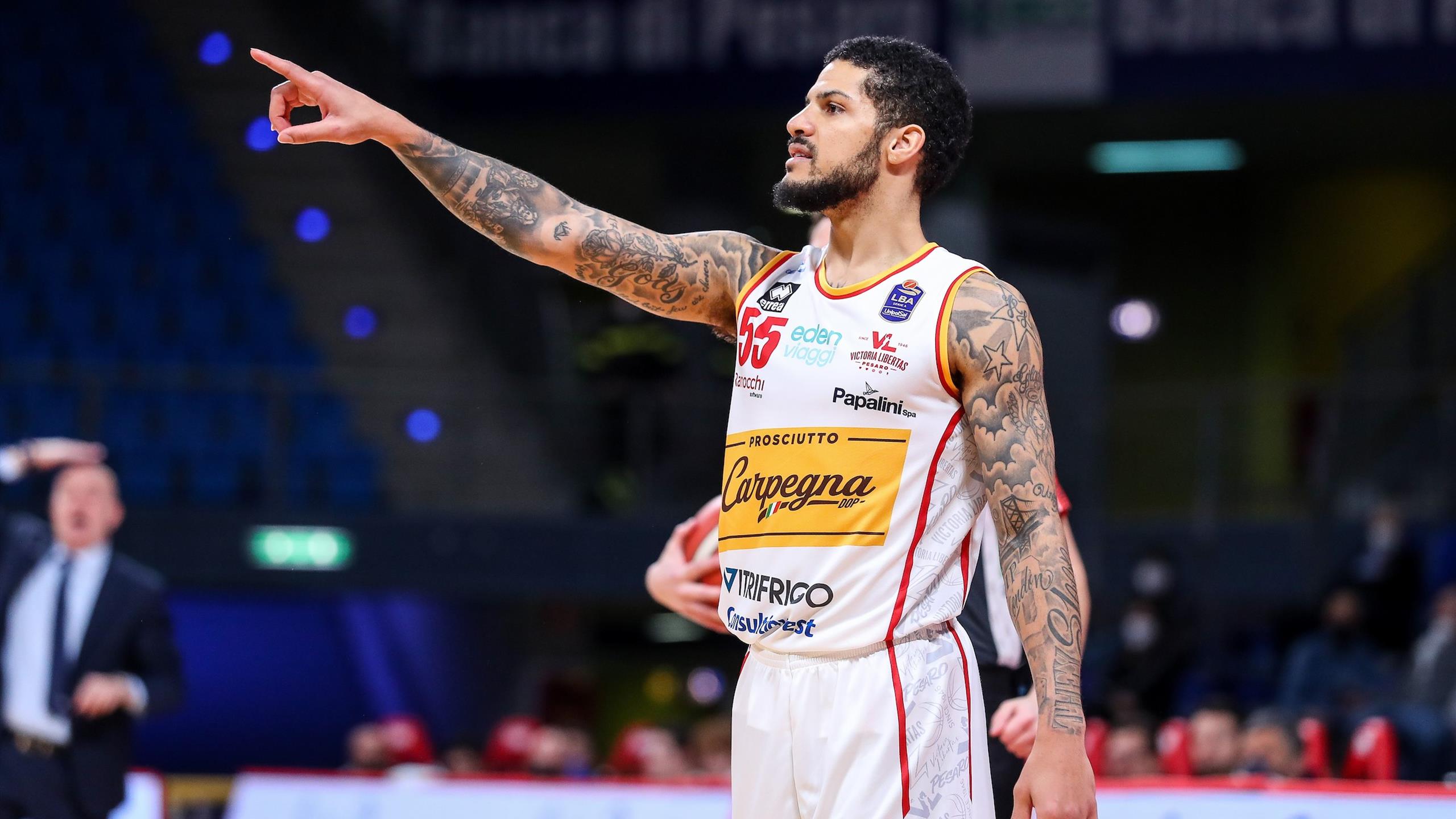 Basket, Serie A: Pesaro saluta Tyler Larson, proseguirà a Reggio Emilia ...