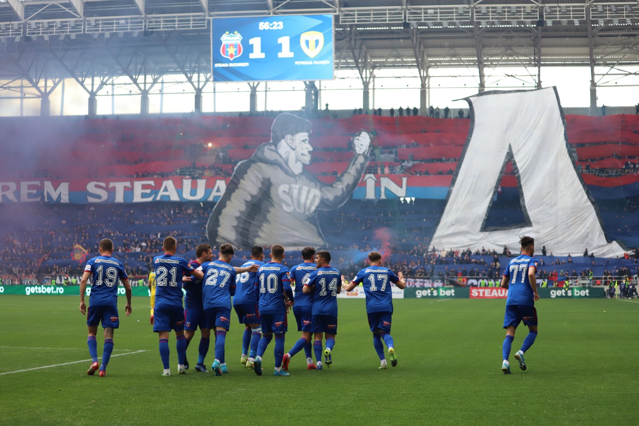 Fostele glorii au fost prezente la Steaua-Poli Iași! Cu cine s-au ...