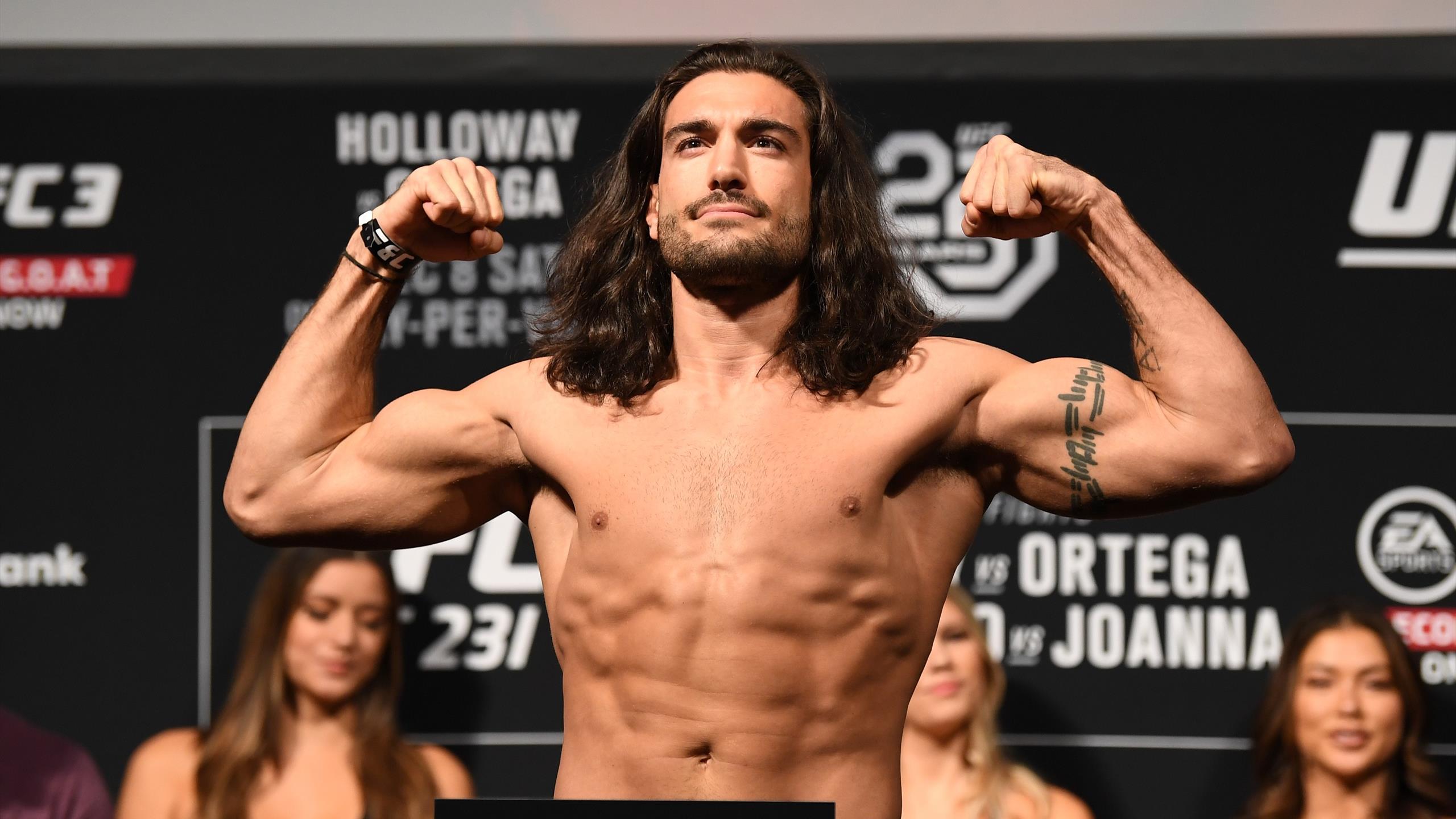 MMA | Voormalig UFC-vechter Elias Theodorou (34) verliest strijd tegen ...