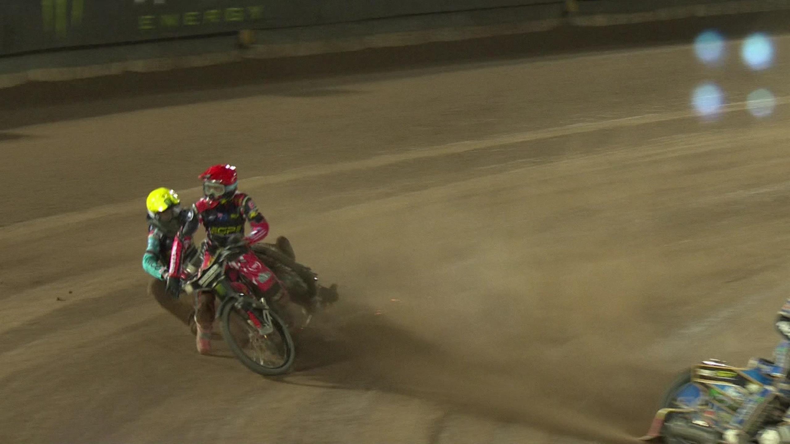 Speedway Gp Svezia - Che scontri a Malilla! Przedpelski travolge Fricke ...