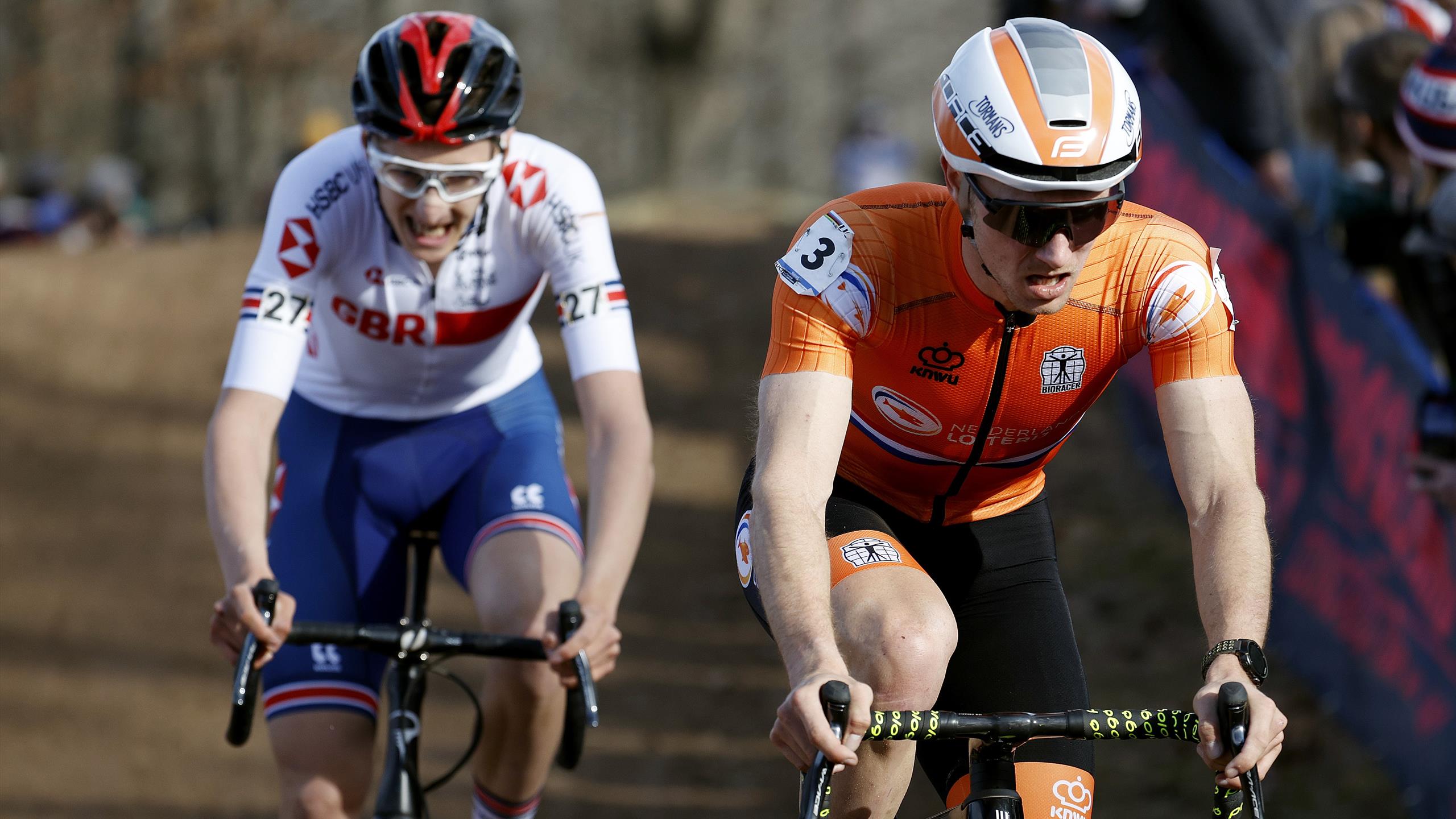 Veldrijden | Streep door eerste deel veldritseizoen Van Kessel na val ...