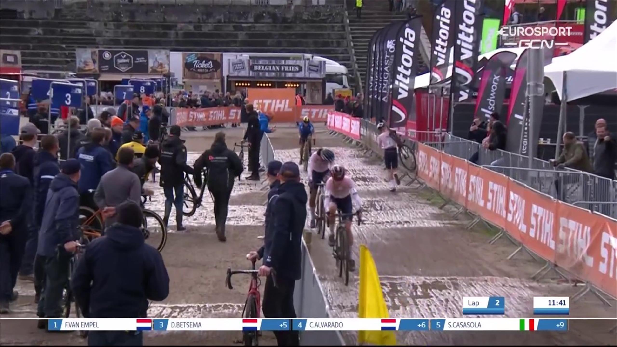 EK veldrijden | Moment van pech is ook moment van geluk voor Fem van ...