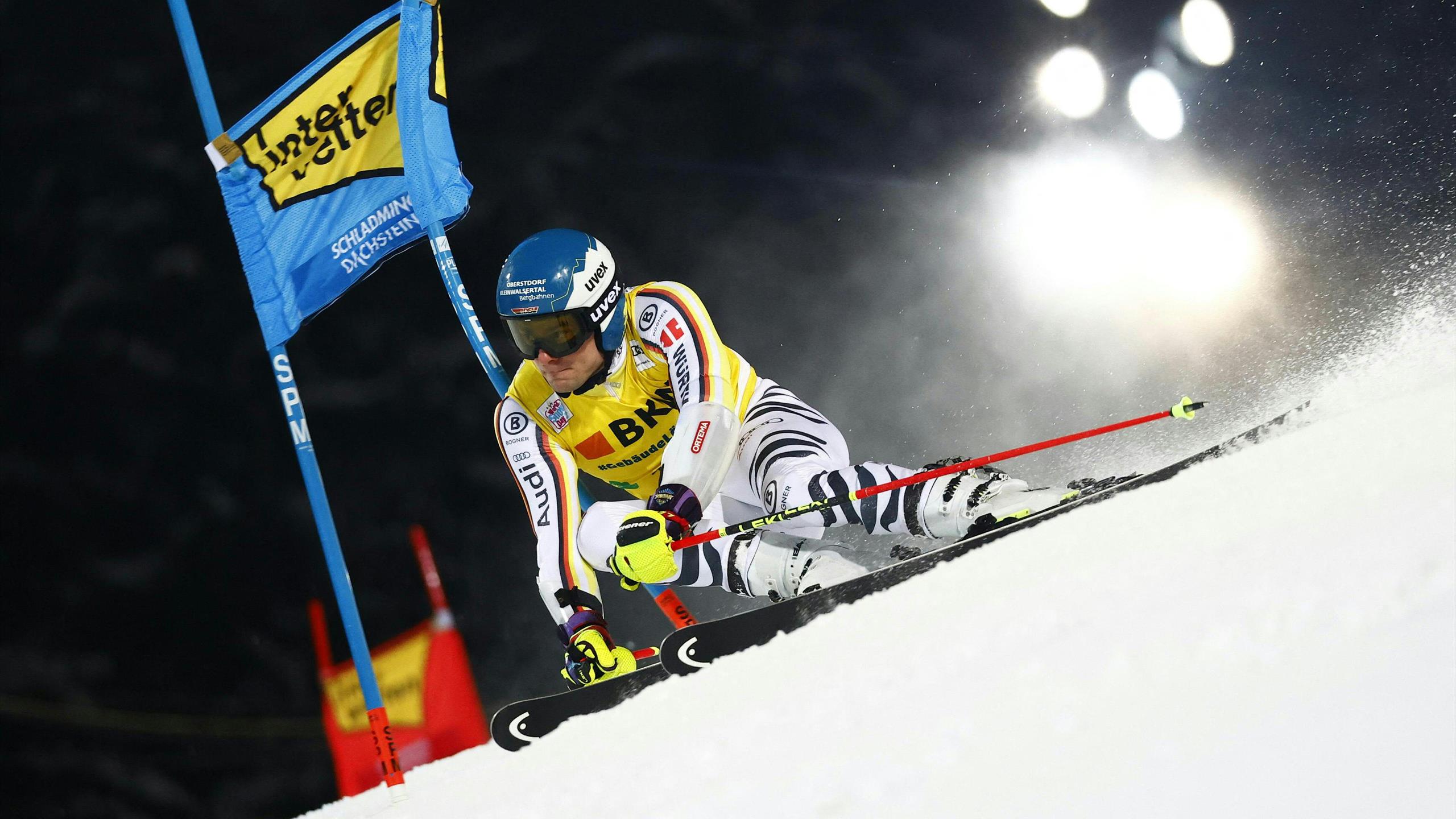 Schladming: Alexander Schmid bringt sich beim Nacht-Riesenslalom auf ...