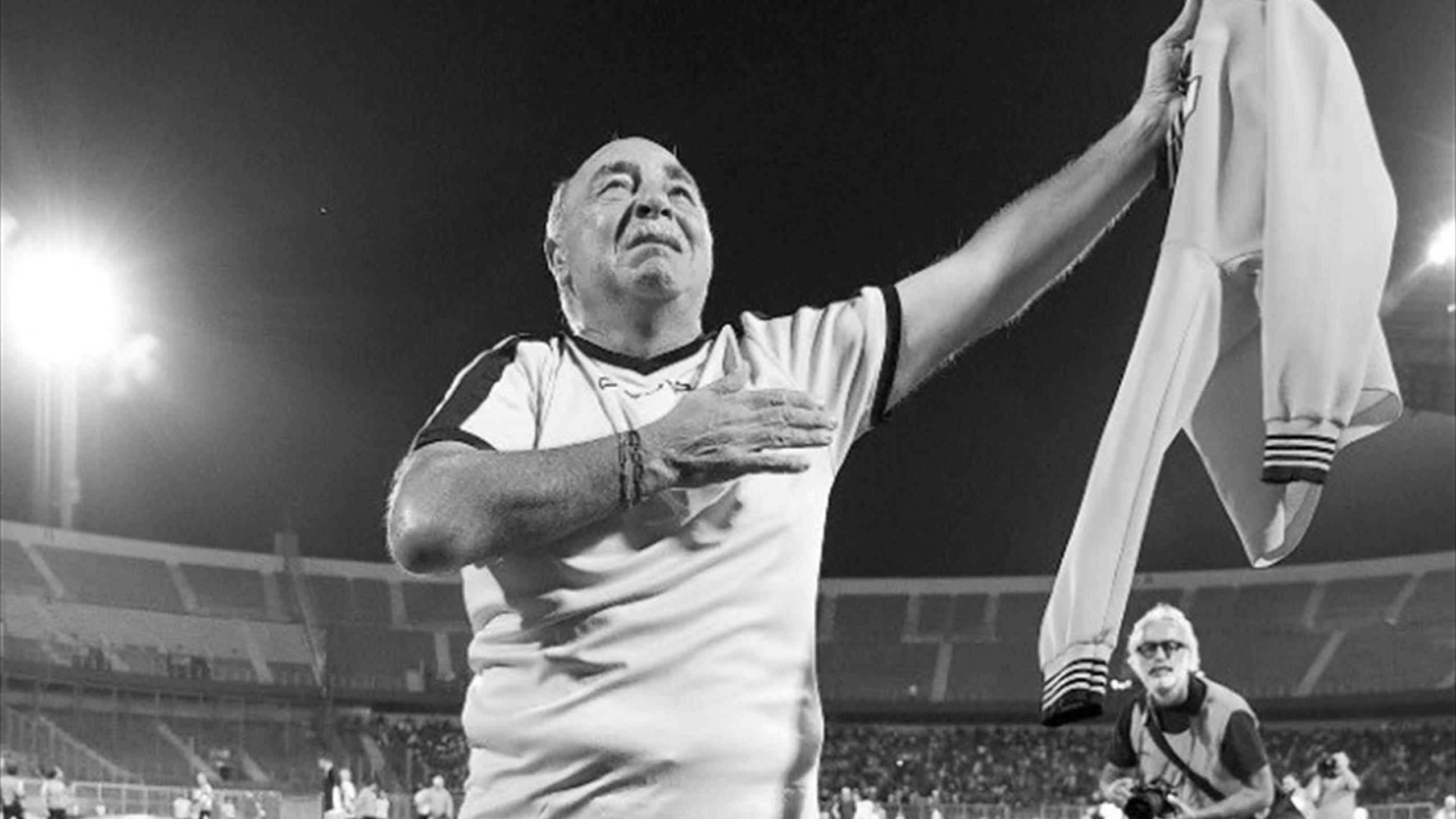 Serie A - Morto l'ex Palermo Vito Chimenti, colpito da un malore a 69 ...