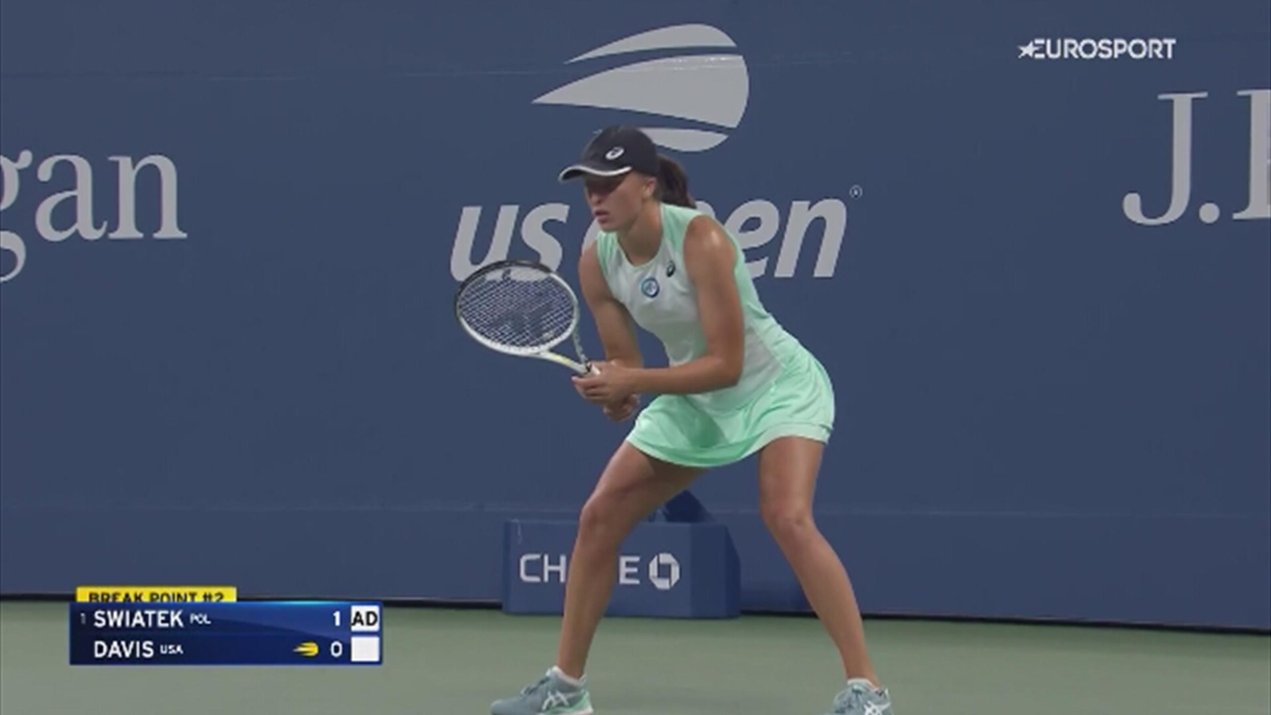 Świątek przełamała Davis już w 2. gemie 1. seta - Wszystkie sporty ...