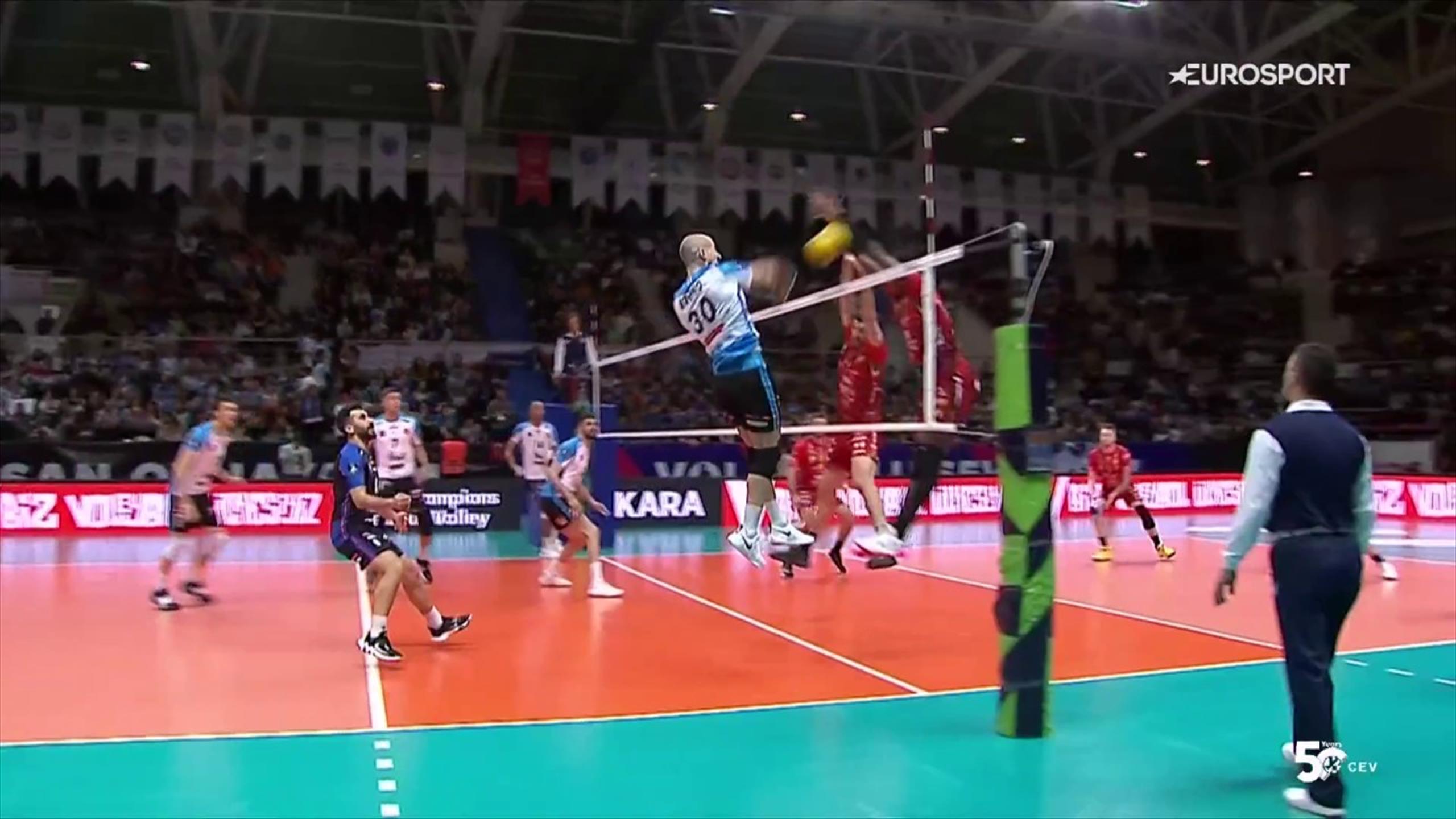 Marlon Yant Herrera oscura la vallata: monster-block su Bruno ...