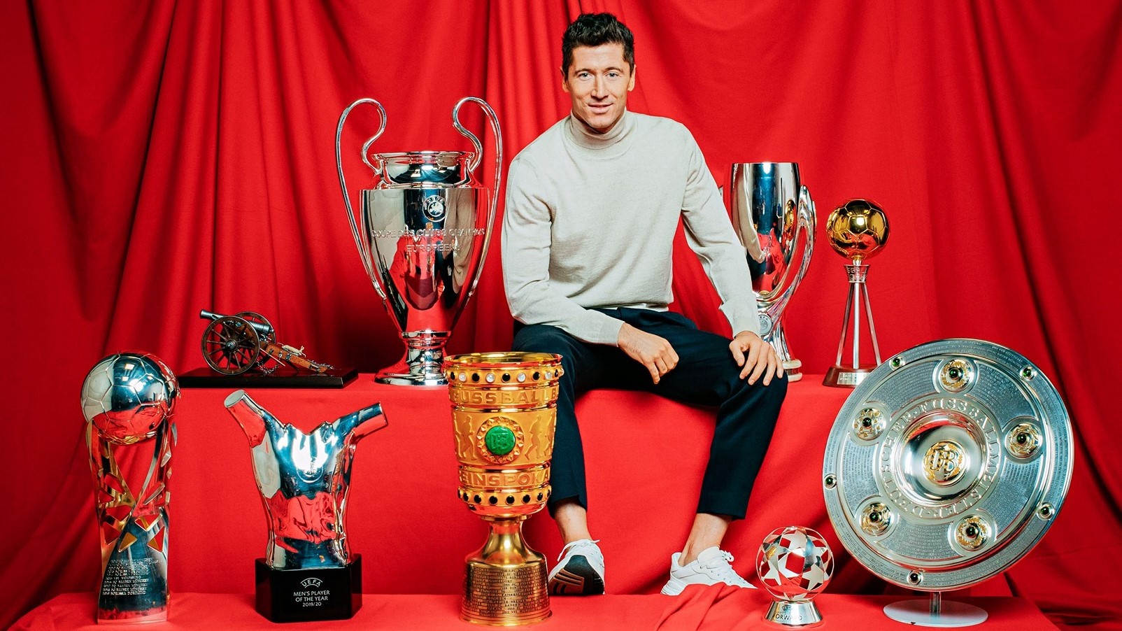 Robert Lewandowski najlepszym piłkarzem świata FIFA. Sukcesy, trofea ...