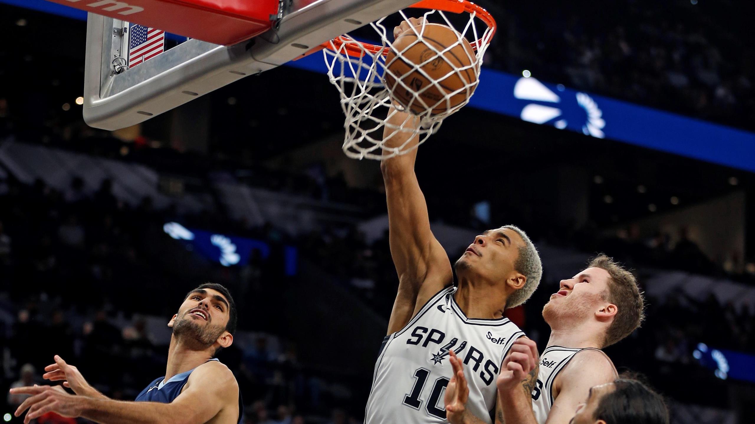 San Antonio Spurs - Memphis Grizzlies. Jeremy Sochan zdobył 13 punktów ...