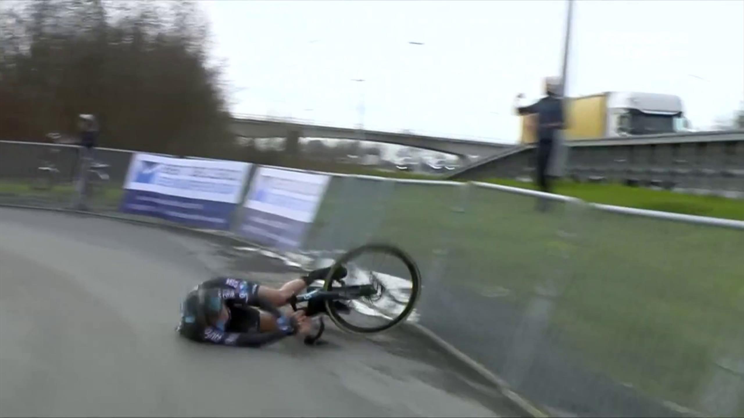 Nokere Koerse | Daniek Hengeveld komt in koppositie ten val ...