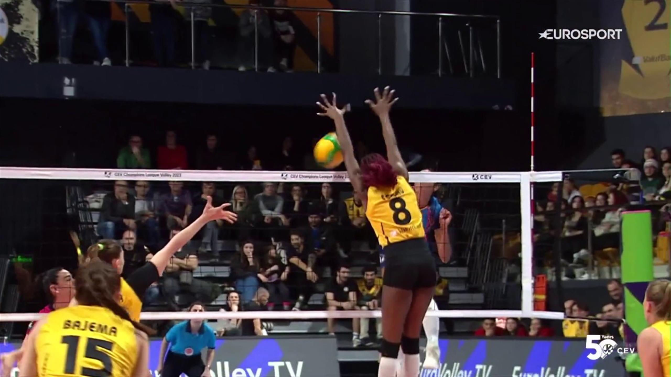Monster-block di Paola Egonu: 9 punti nel 1° set dei quarti tra ...