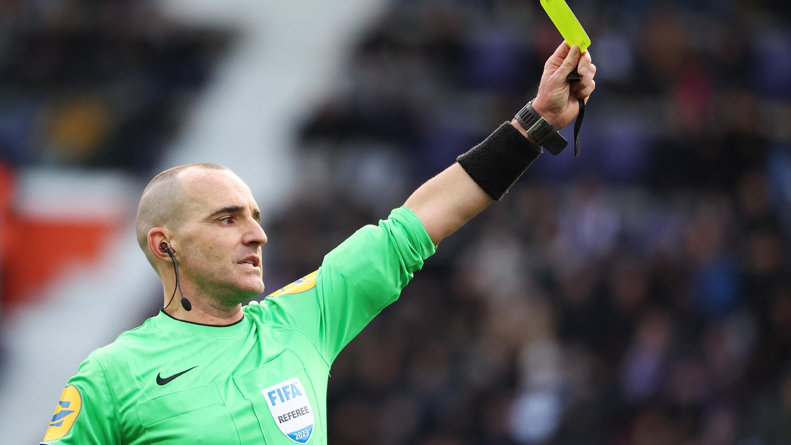 Ligue 1: Kombouaré favorable à la sonorisation des arbitres, Blanc plus ...