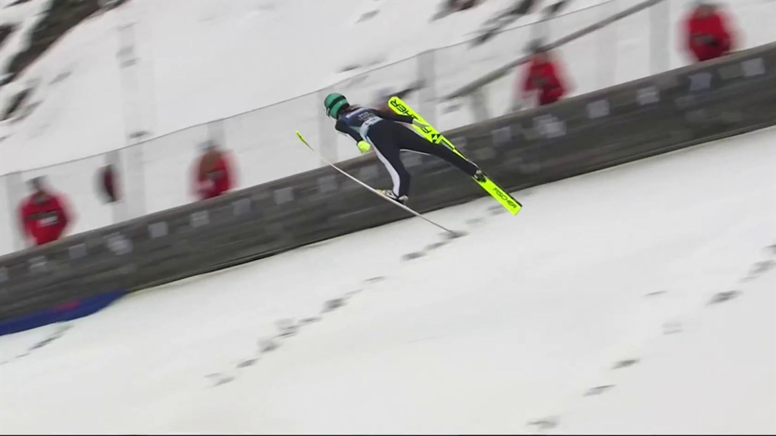 Ema Klinec fliegt zum Weltrekord im Skifliegen der Frauen - 226 Meter ...