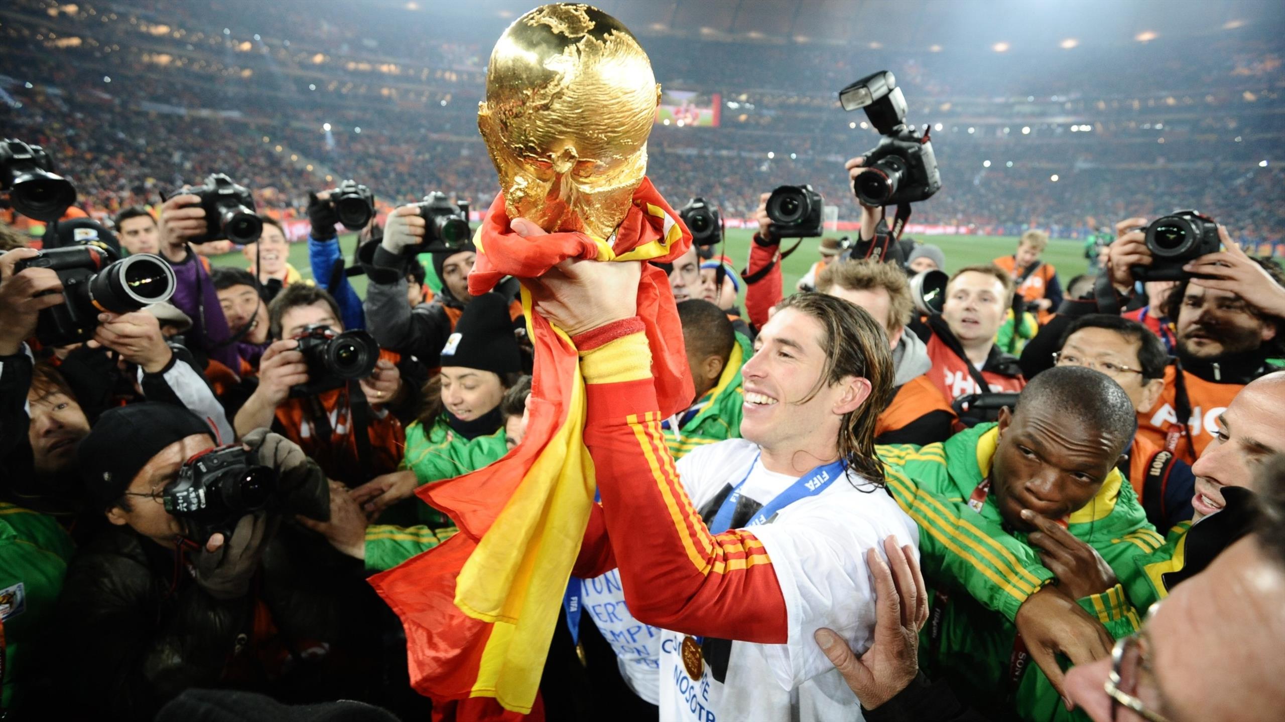 Sergio Ramos zakończył karierę w reprezentacji Hiszpanii. Ile ma lat ...