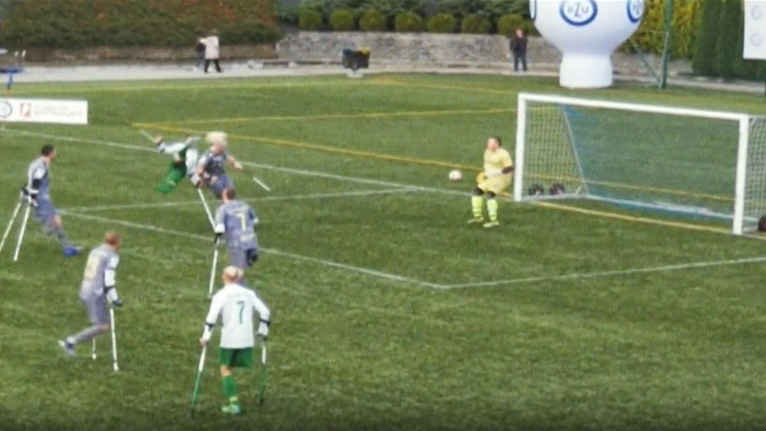 The Power of Sport: Die Geschichte des Marcin Olesky - ein Tor geht um ...