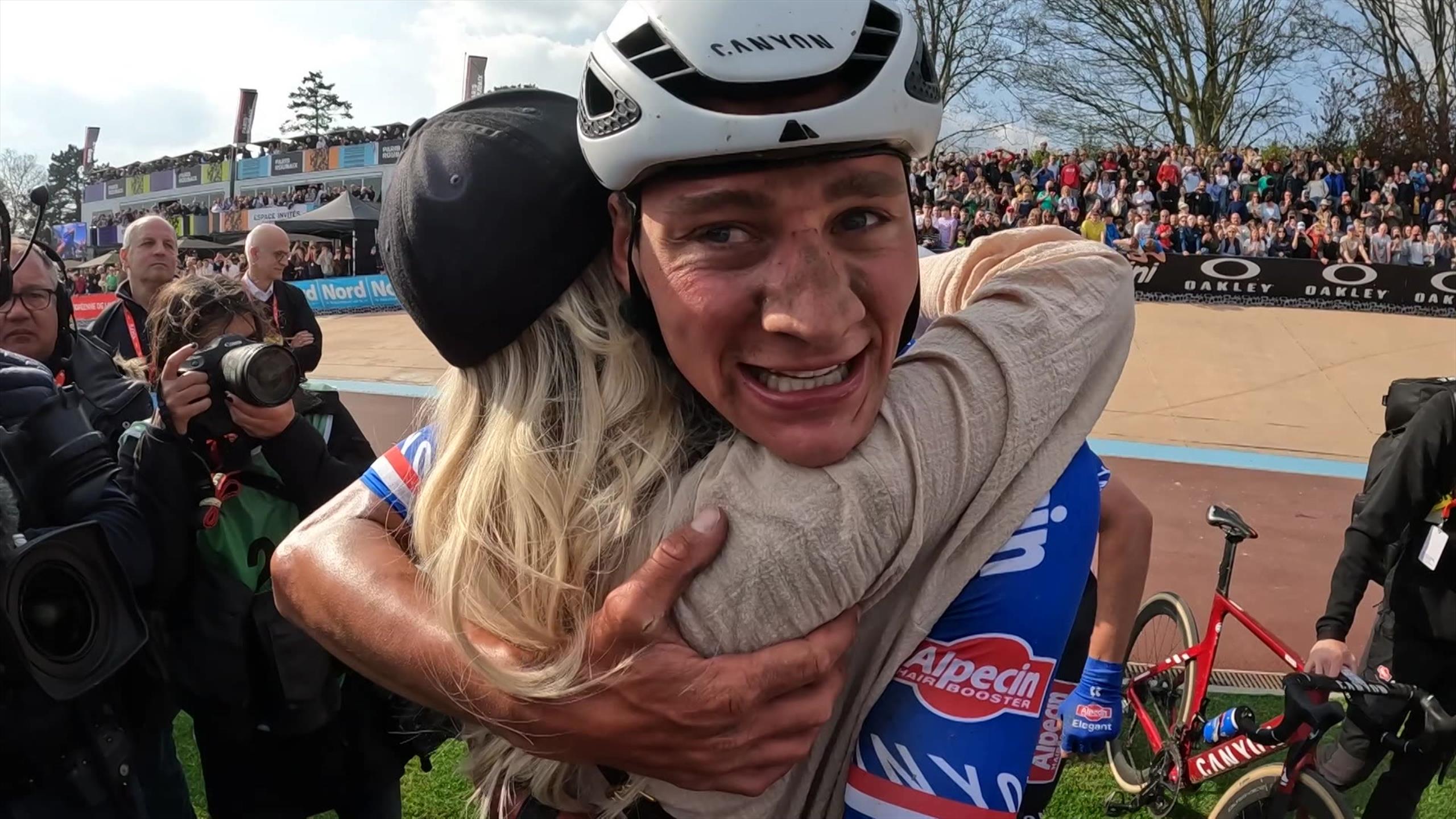 La París-Roubaix 2023 vista on board: El dolor de Degenkolb, la emoción ...