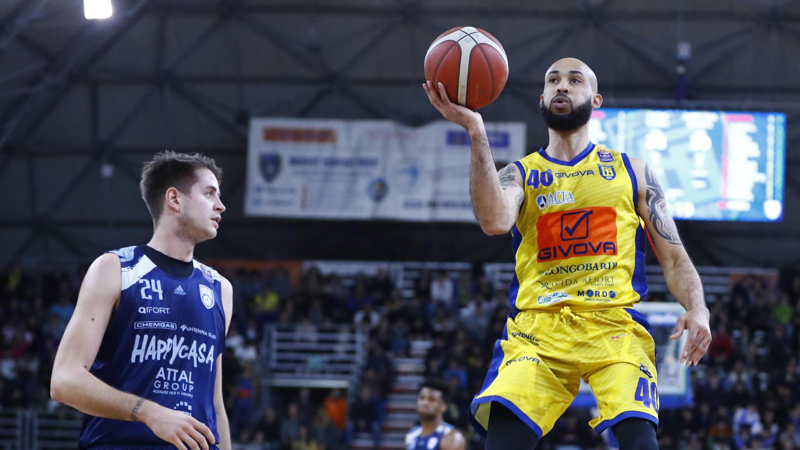 Serie A - Scafati supera in rimonta 85-84 Brindisi e sogna ancora la ...