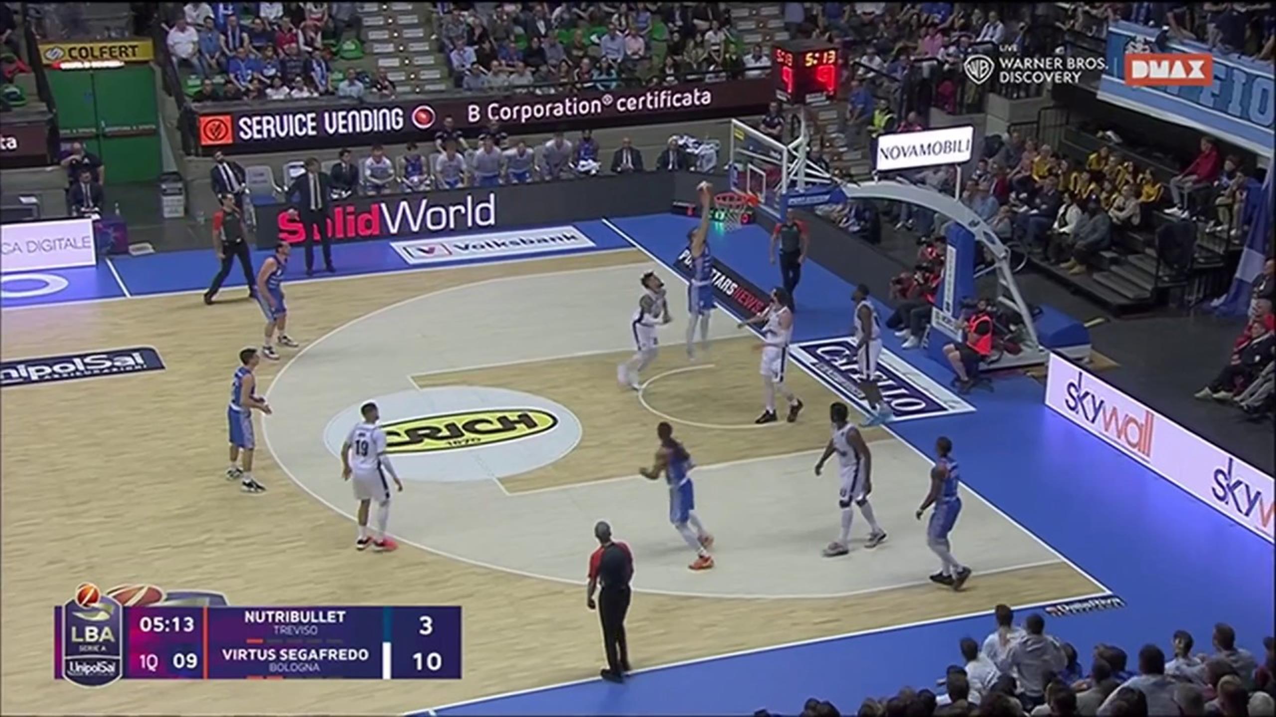 Adrian Banks ricama un super-assist, Paulius Sorokas vola a schiacciare ...