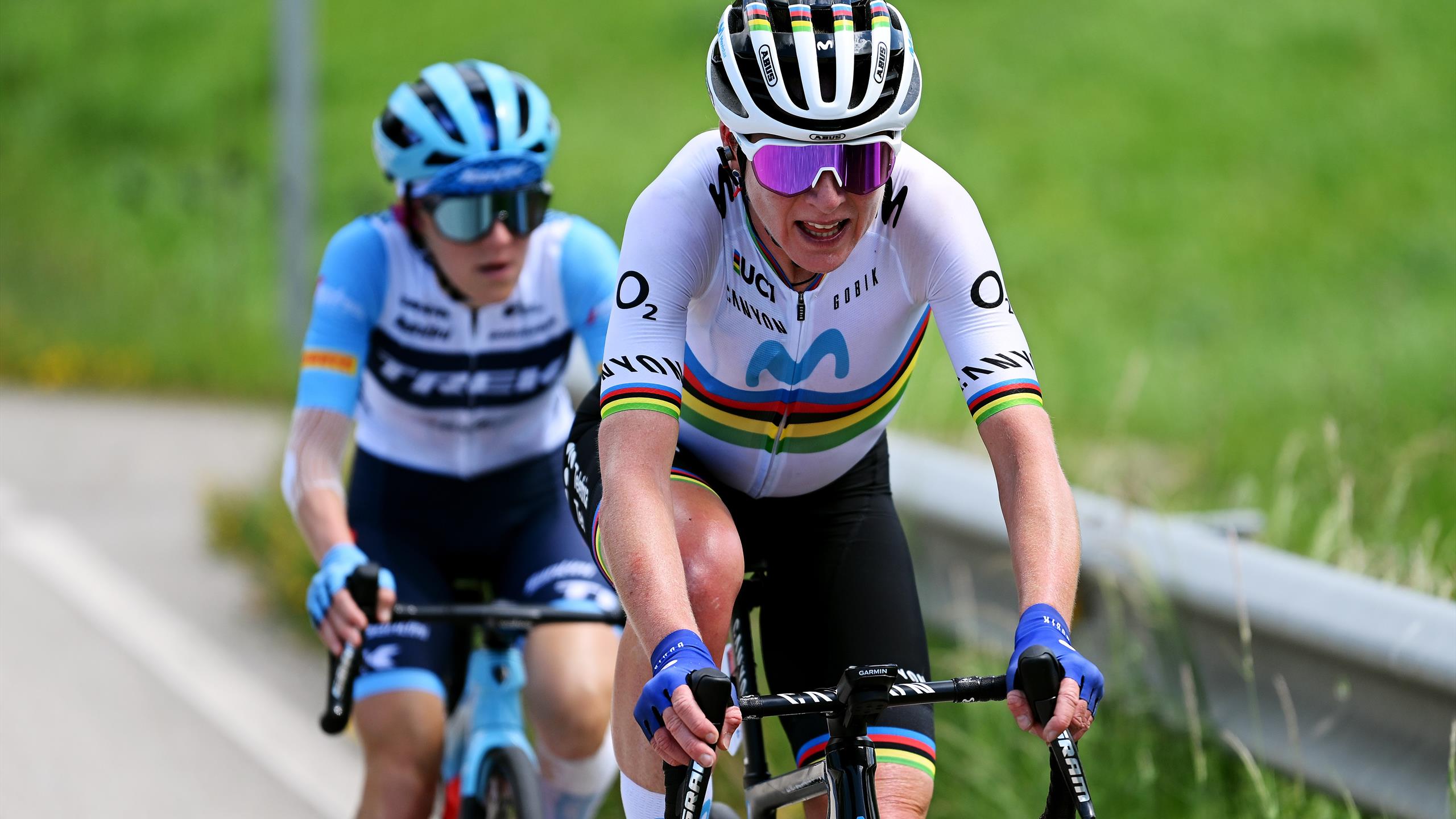 Vuelta Femenina | Van Vleuten slaat slag en pakt een minuut, Vollering ...