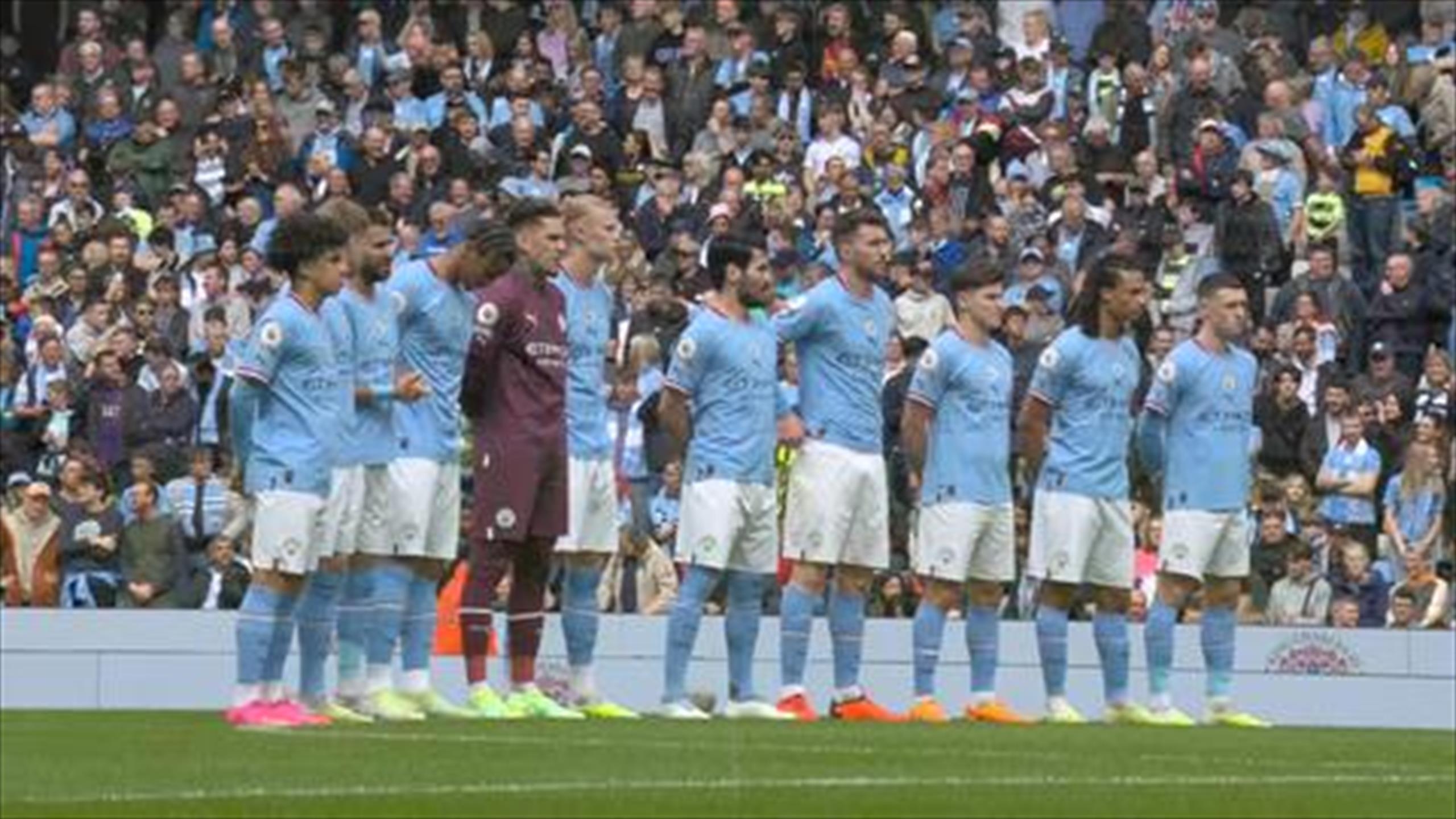 Mixed receptions as 'God Save The King' rings out at Premier League ...