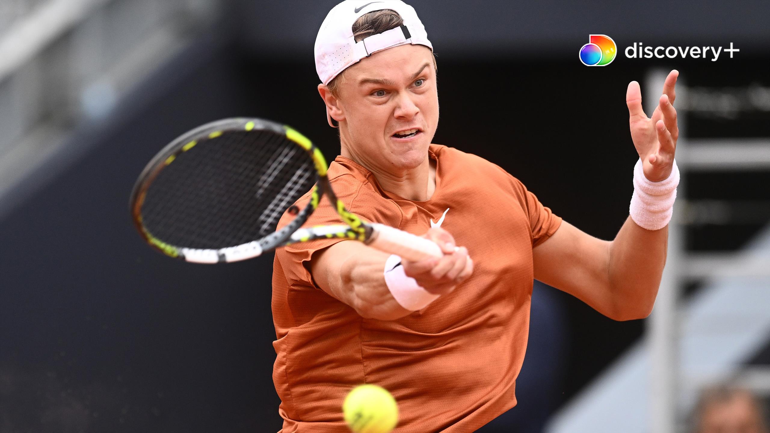 Holger Rune sejrer over Popyrin og spiller sig i kvartfinalen i Rom: Se de afgørende bolde her ...