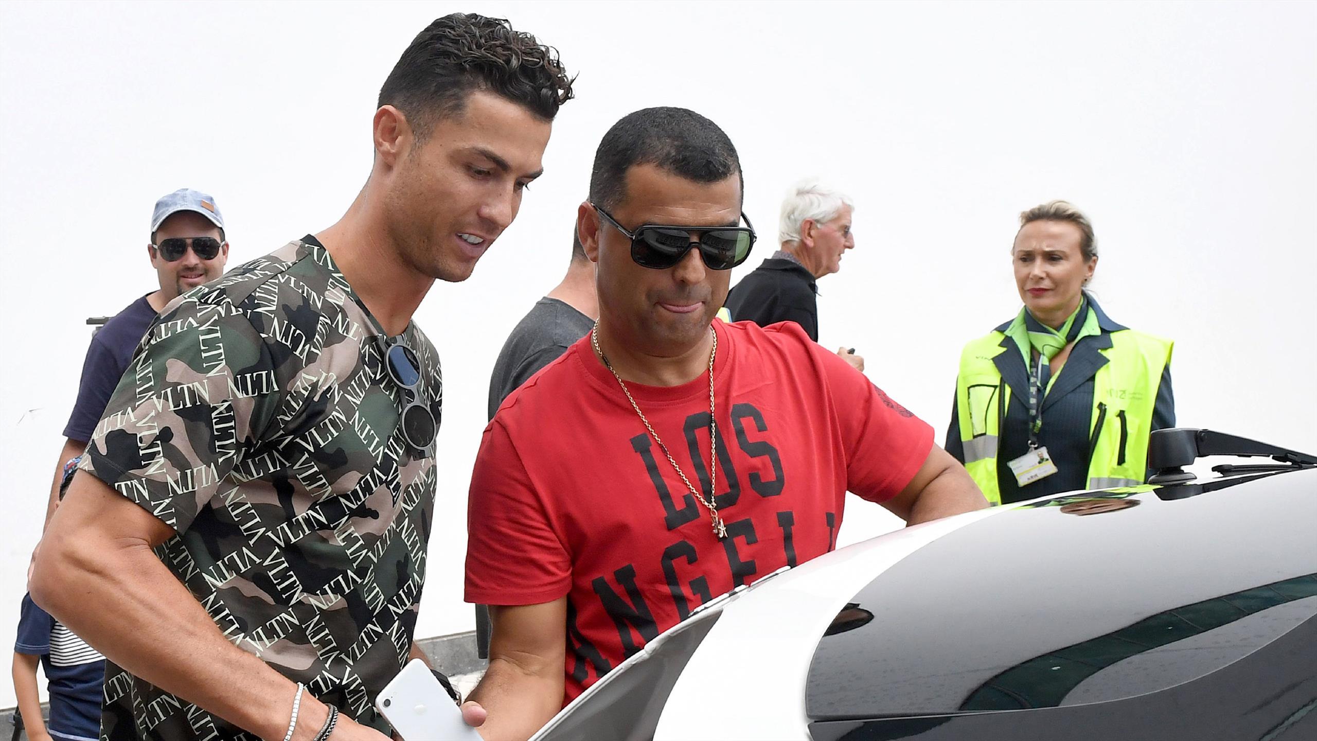 Hugo dos Santos Aveiro, brat Cristiano Ronaldo, został oskarżony o ...