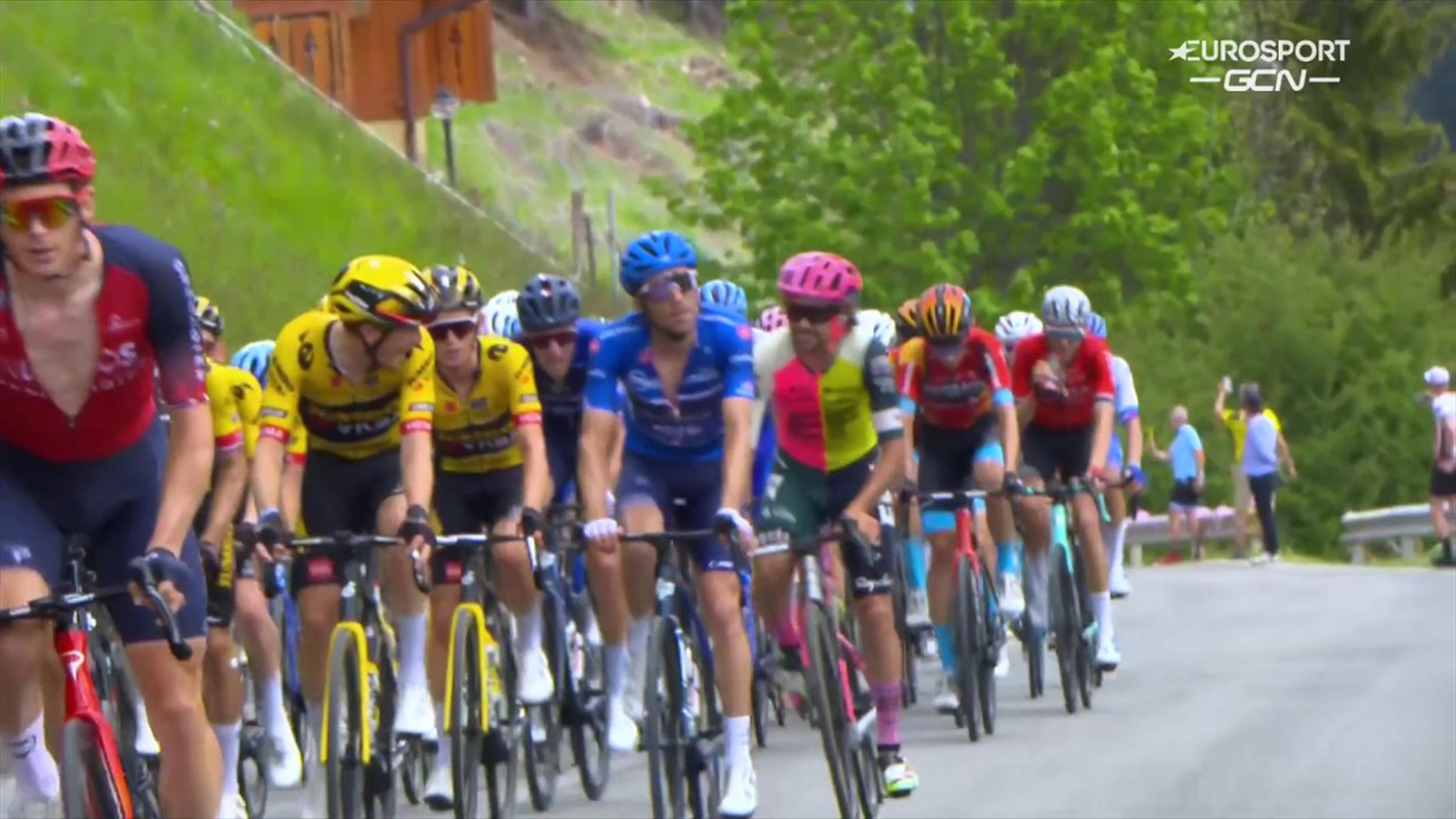 Giro de Italia 2023 | El divertido momento entre Healy y Pinot por la ...