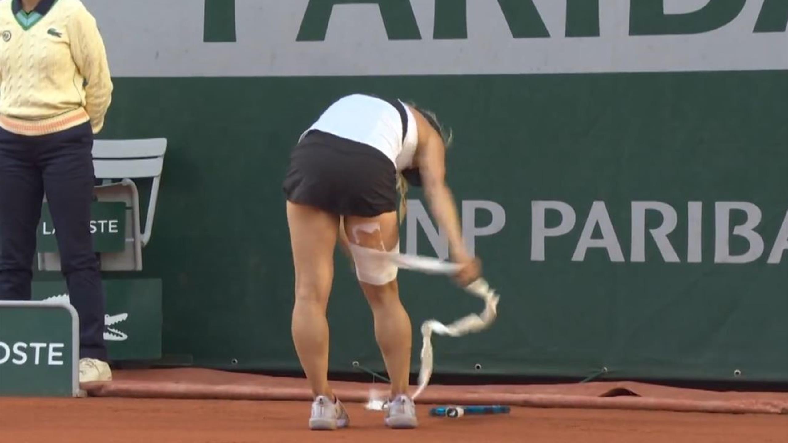 French Open: Yulia Putintseva nimmt Bandage mitten im Match ab ...