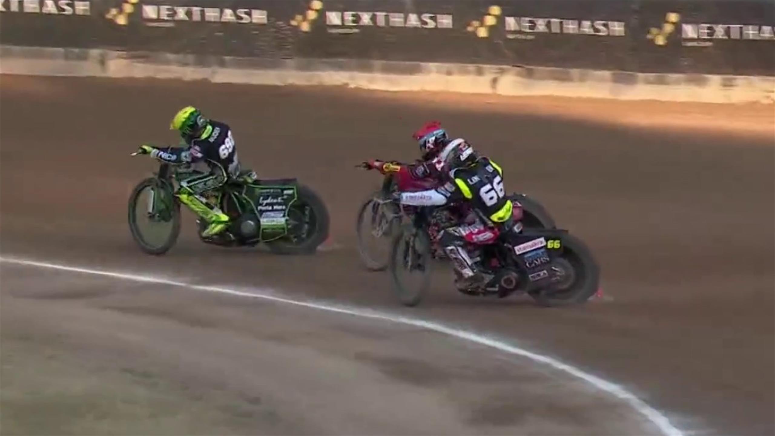 Speedway GP Teterow: Patryk Dudek stürmt an die Spitze des Feldes ...