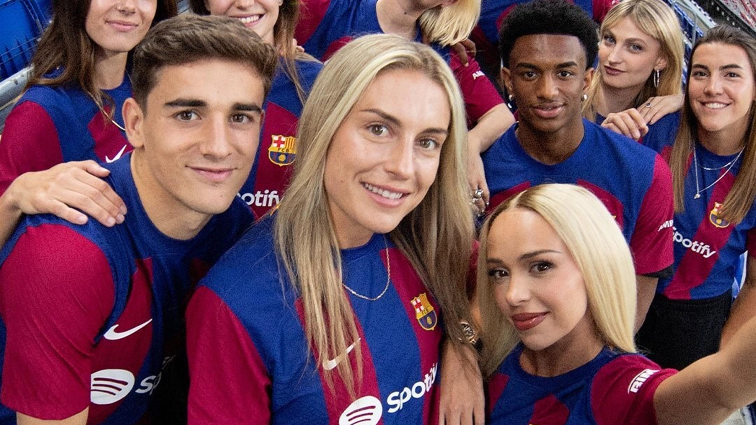 El Barcelona 'ficha' a la cantante Bad Gyal para presentar su nueva ...