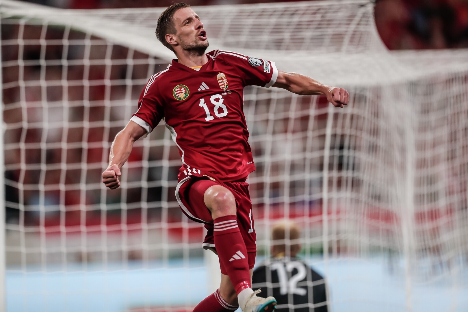 Rossi: lehetne már annyi hitelem, hogy ne kelljen minden ...