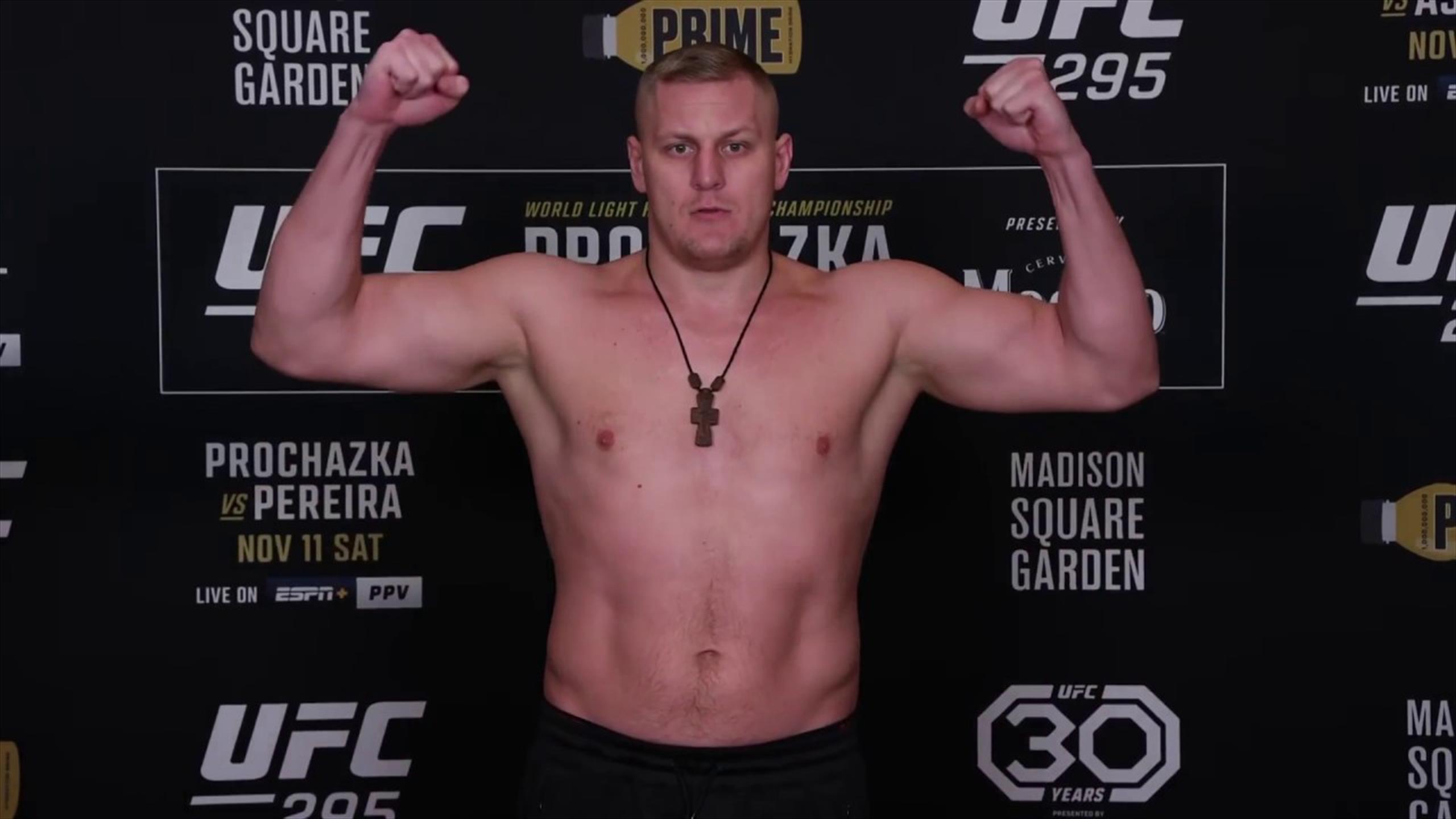 Sergei Pavlovich weighs in ahead of Tom Aspinall heavyweight fight at ...
