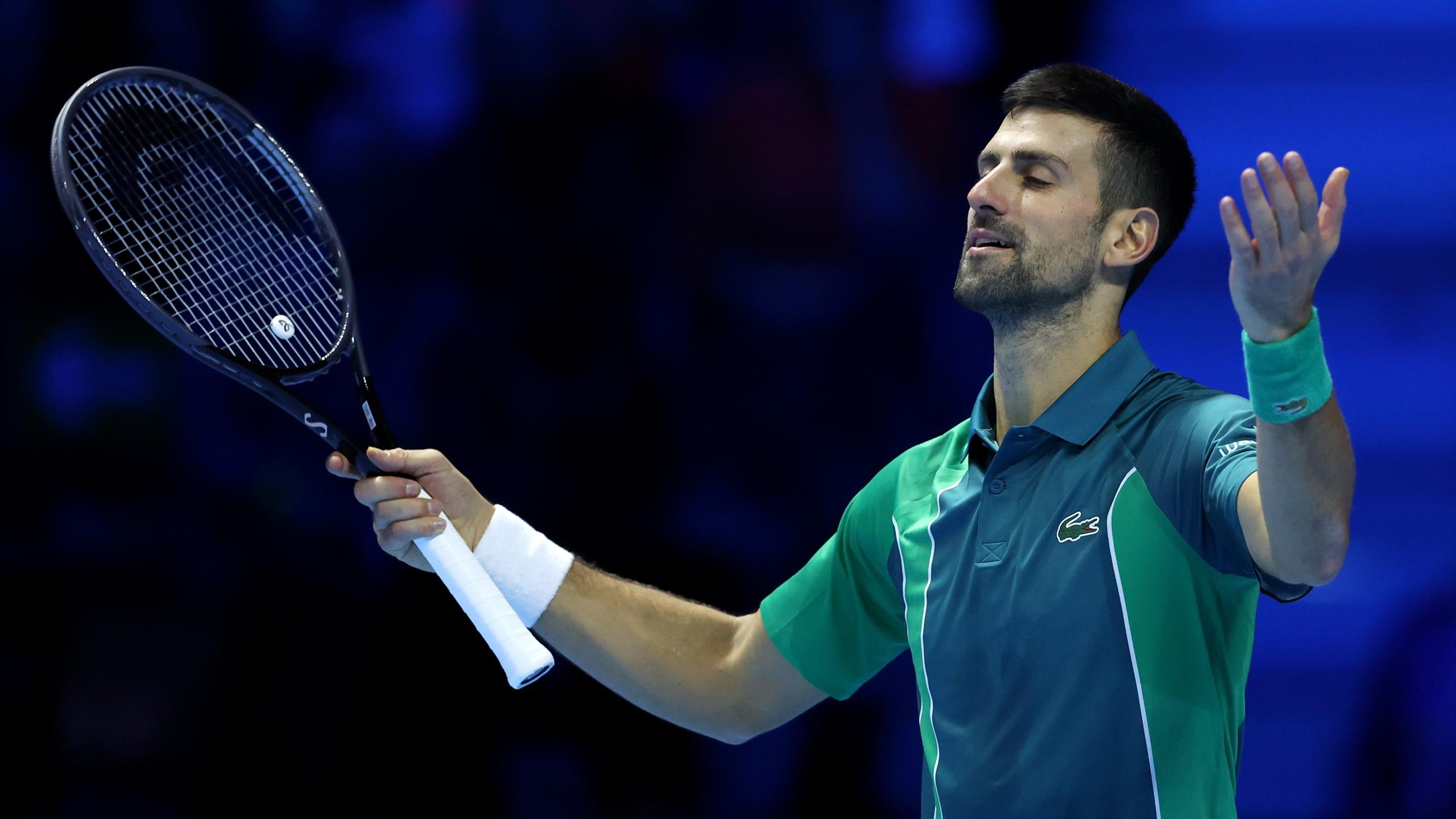 "Dirijorul" Djokovic. Imagini rare la Torino, după un game pierdut de ...