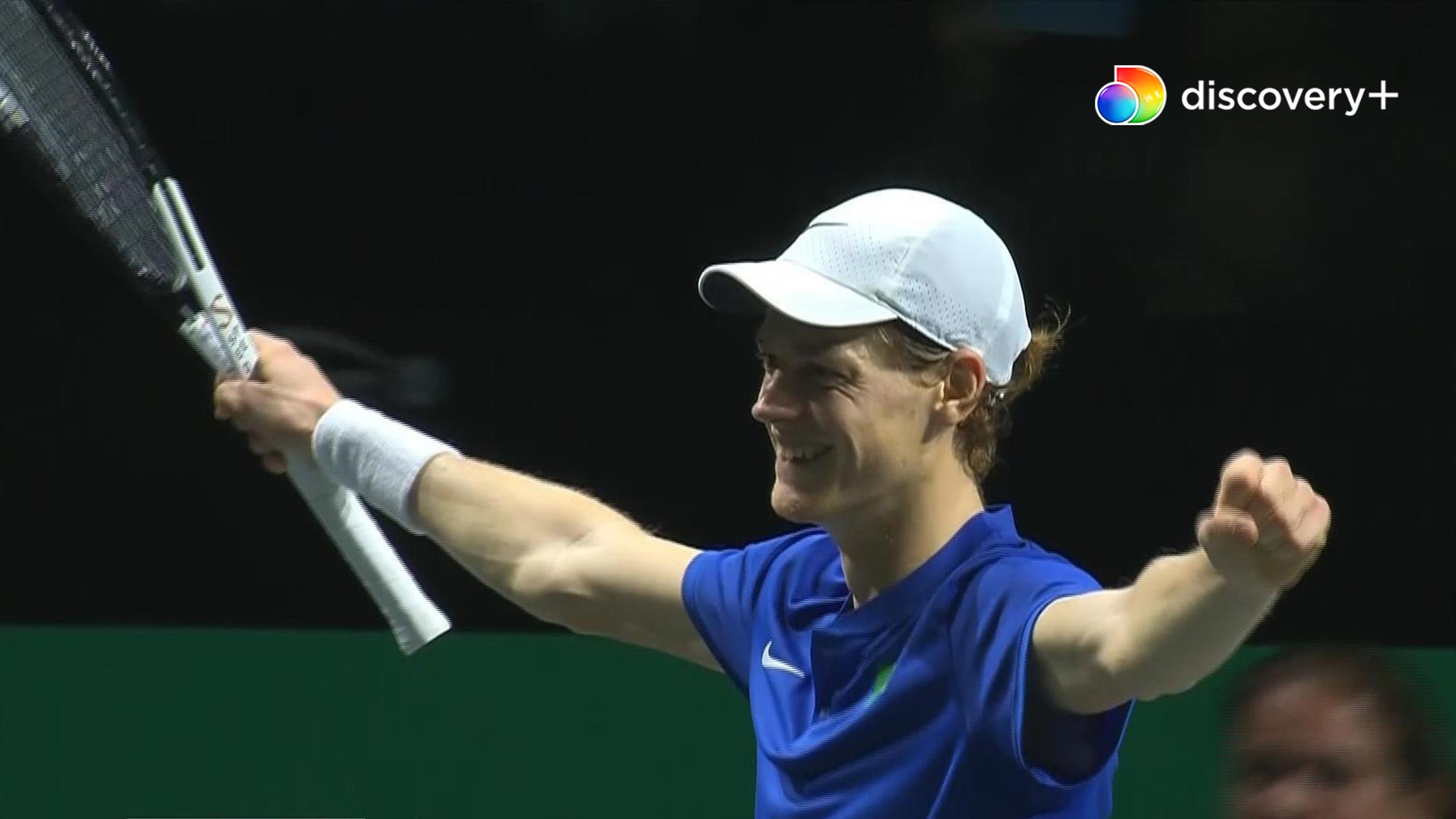 Highlights: Jannik Sinner afgører finalen på imponerende vis og sender Davis Cup-guldet til ...