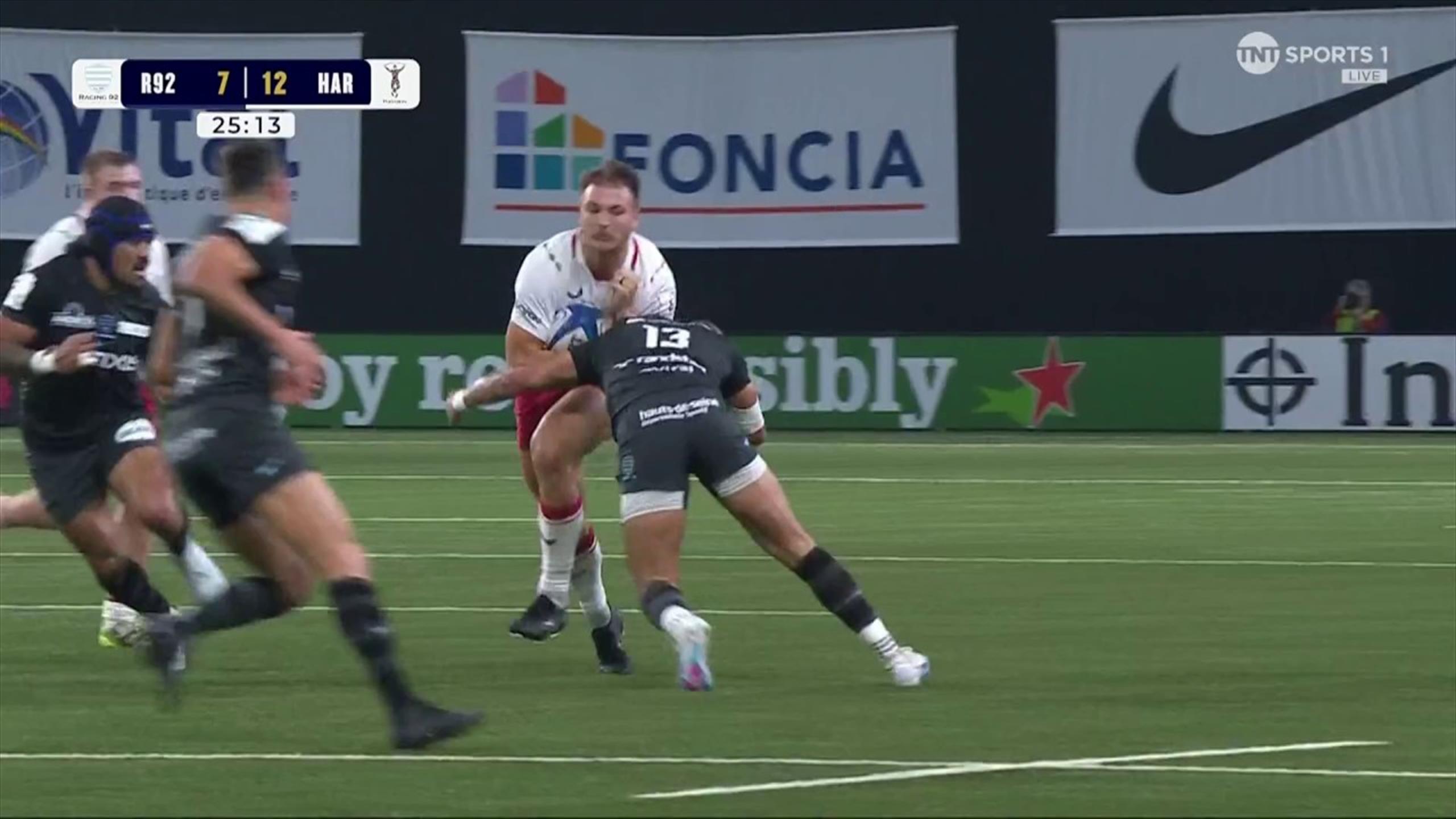 'They're running riot in La Defense' - Andre Esterhuizen puts ...