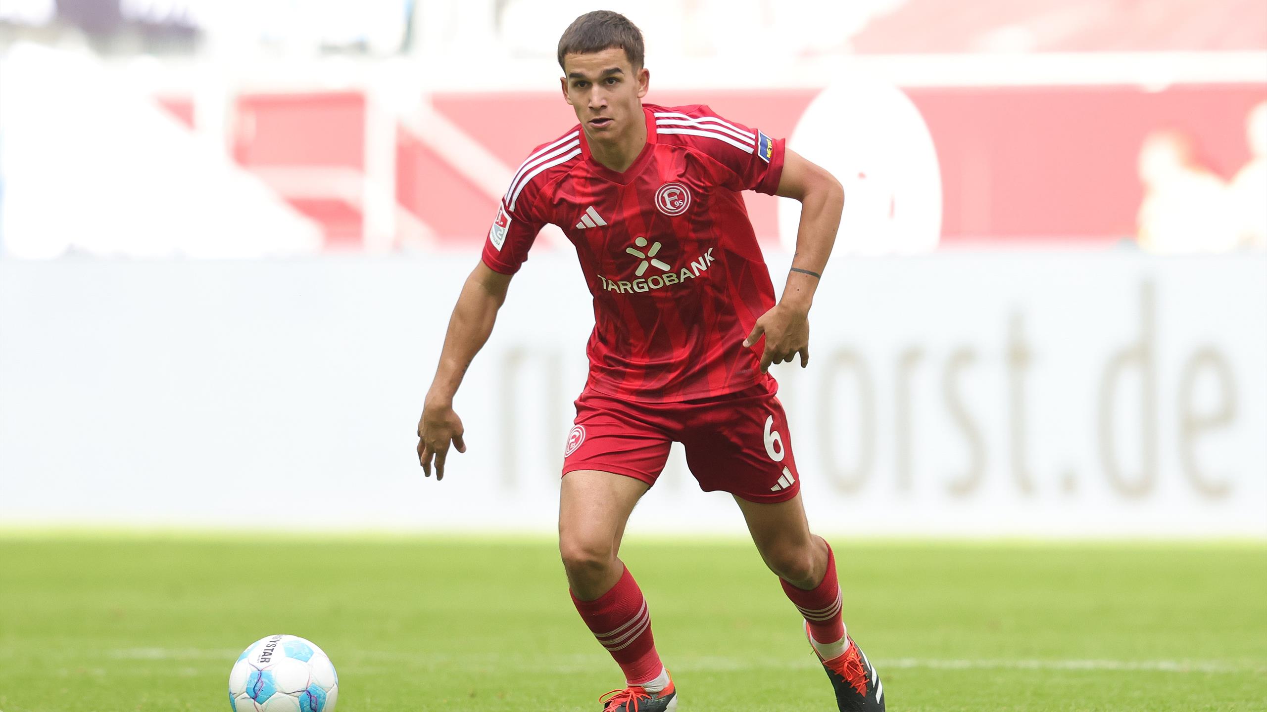 2. Bundesliga heute live im Ticker: SSV Jahn Regensburg gegen Fortuna Düsseldorf im Liveticker ...