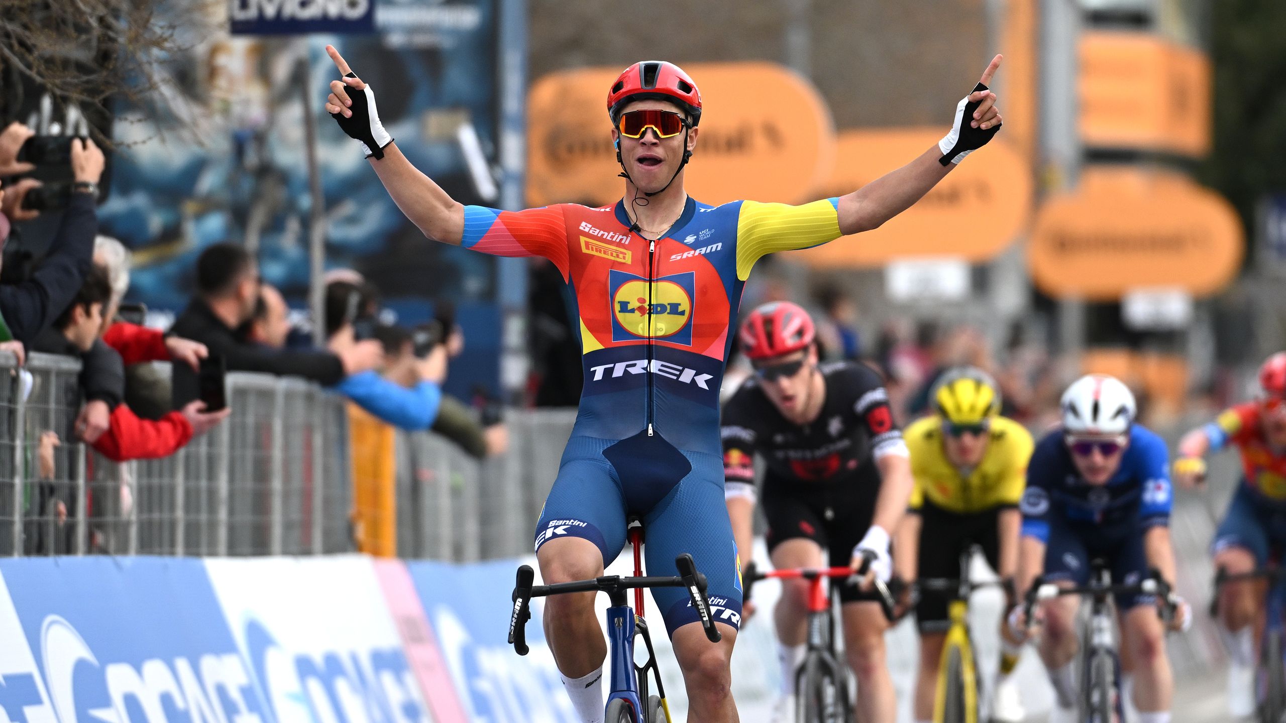 Tirreno-Adriatico, So lief die 7. Etappe im Ticker: Jonathan Milan ...