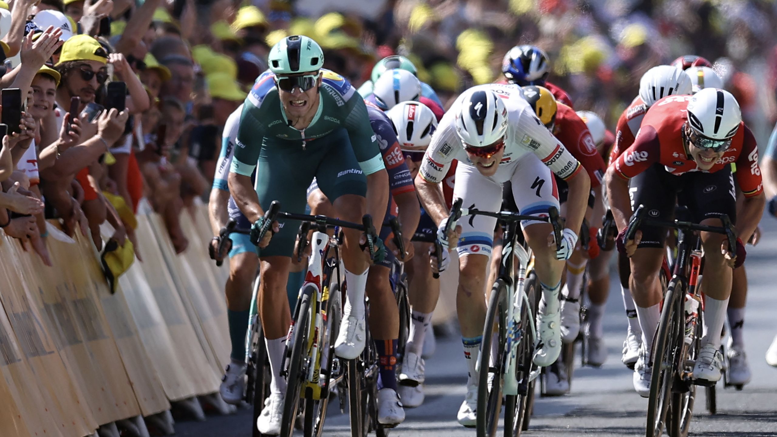 Tour de France 2025 - Chinon - Châteauroux - Bordures, folle tentative ...