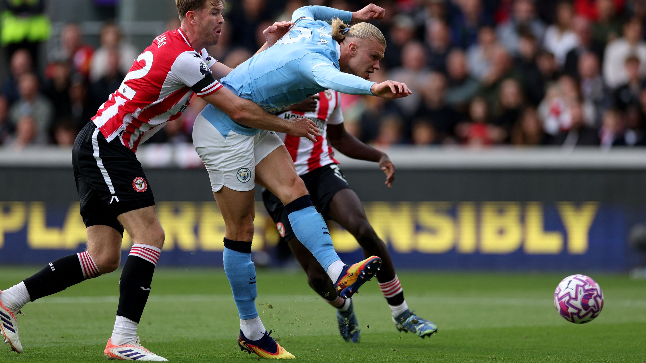 So lief FC Brentford vs. Manchester City im Ticker: Skyblues siegen ...