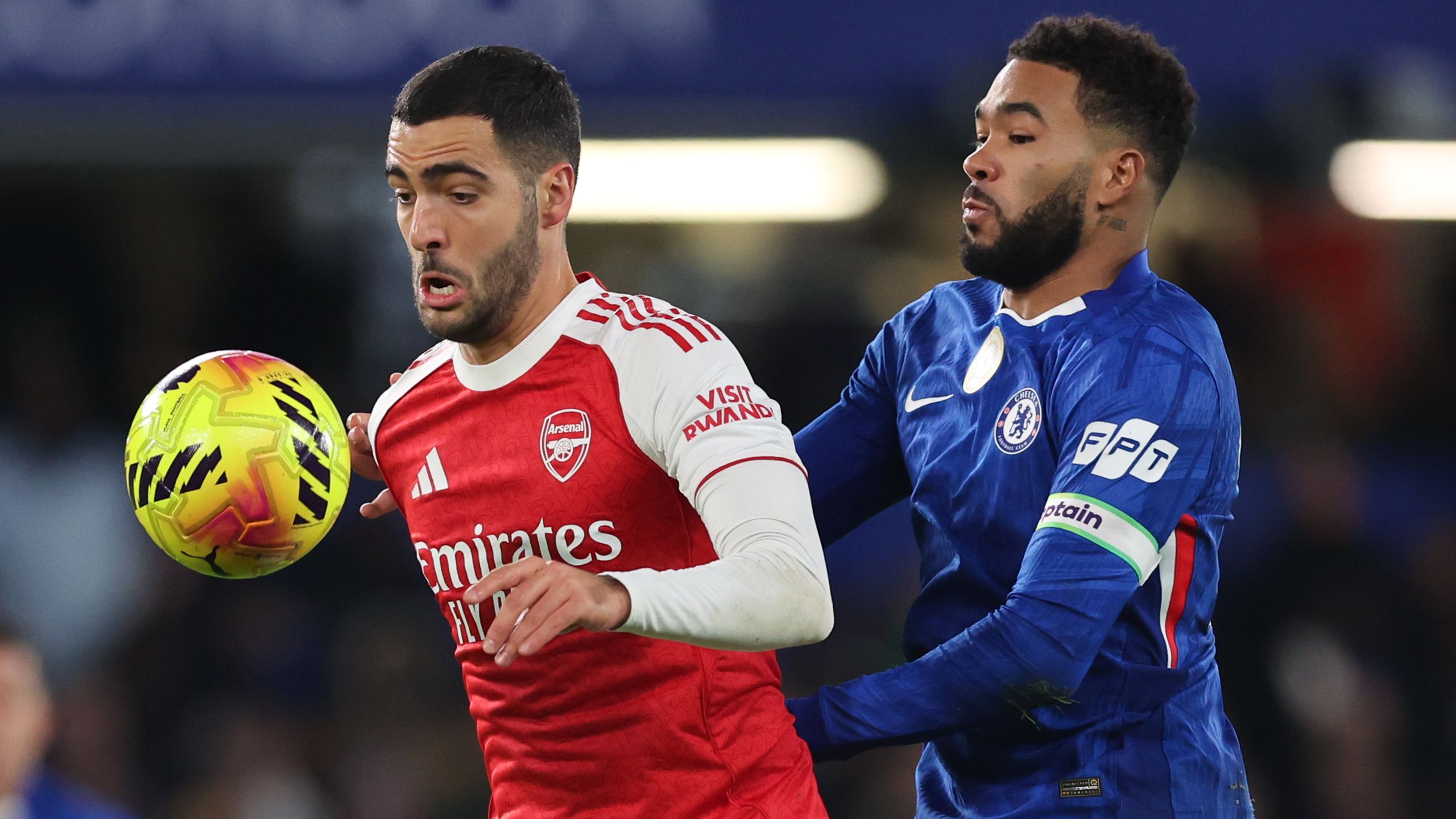 Chelsea 1-1 Arsenal result - Gunners battle back to claim point at ...