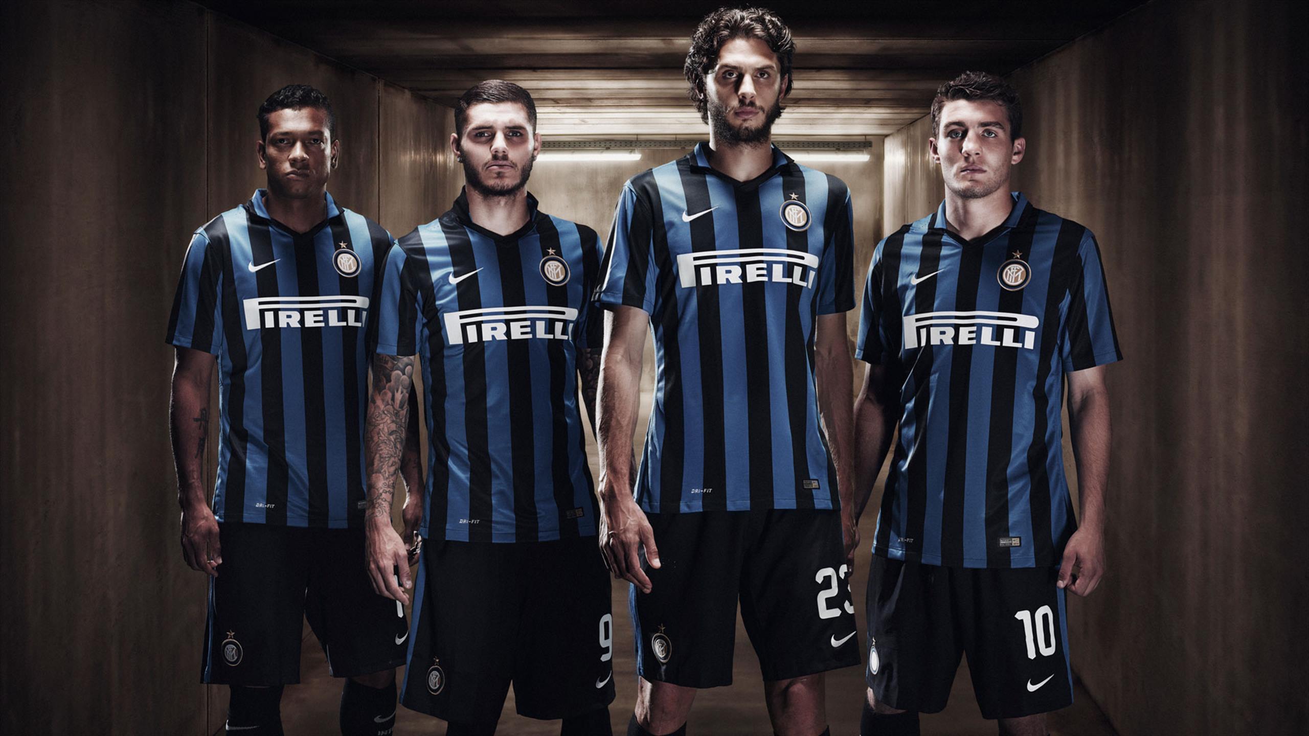 Le nouveau maillot de l’Inter Milan revient à ses rayures ...