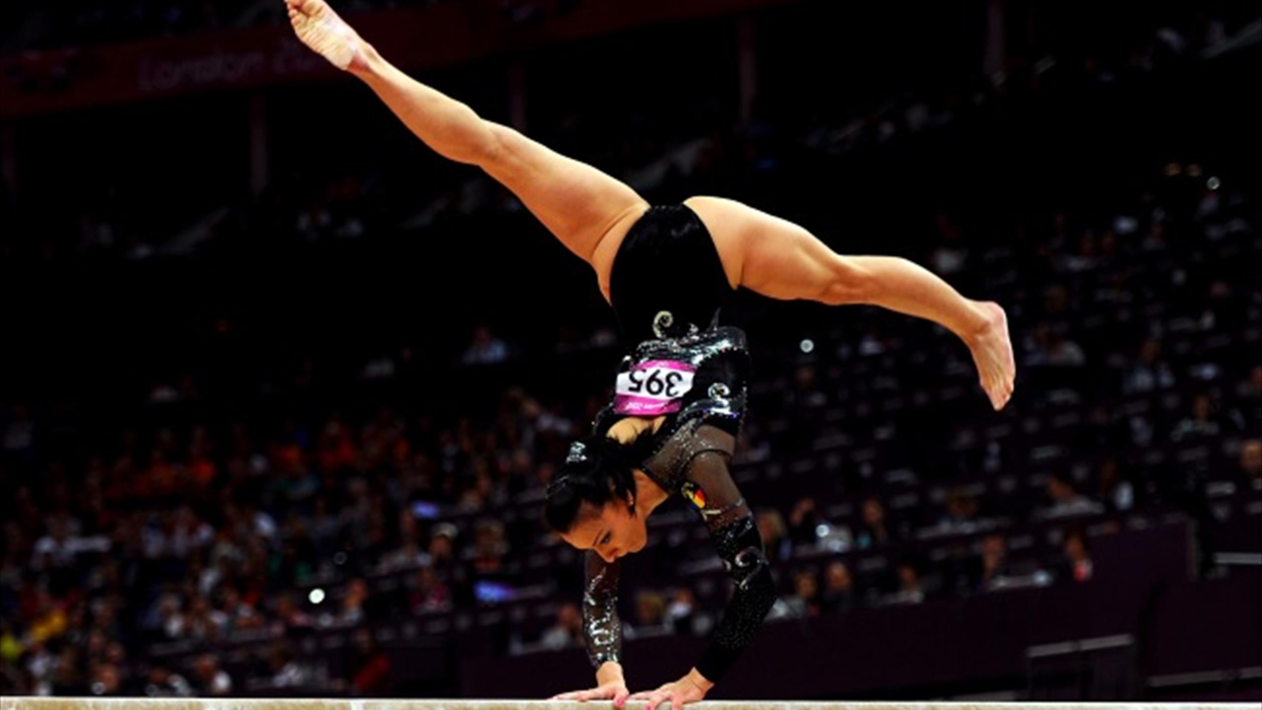 Les plus belles gymnastes en action - Eurosport